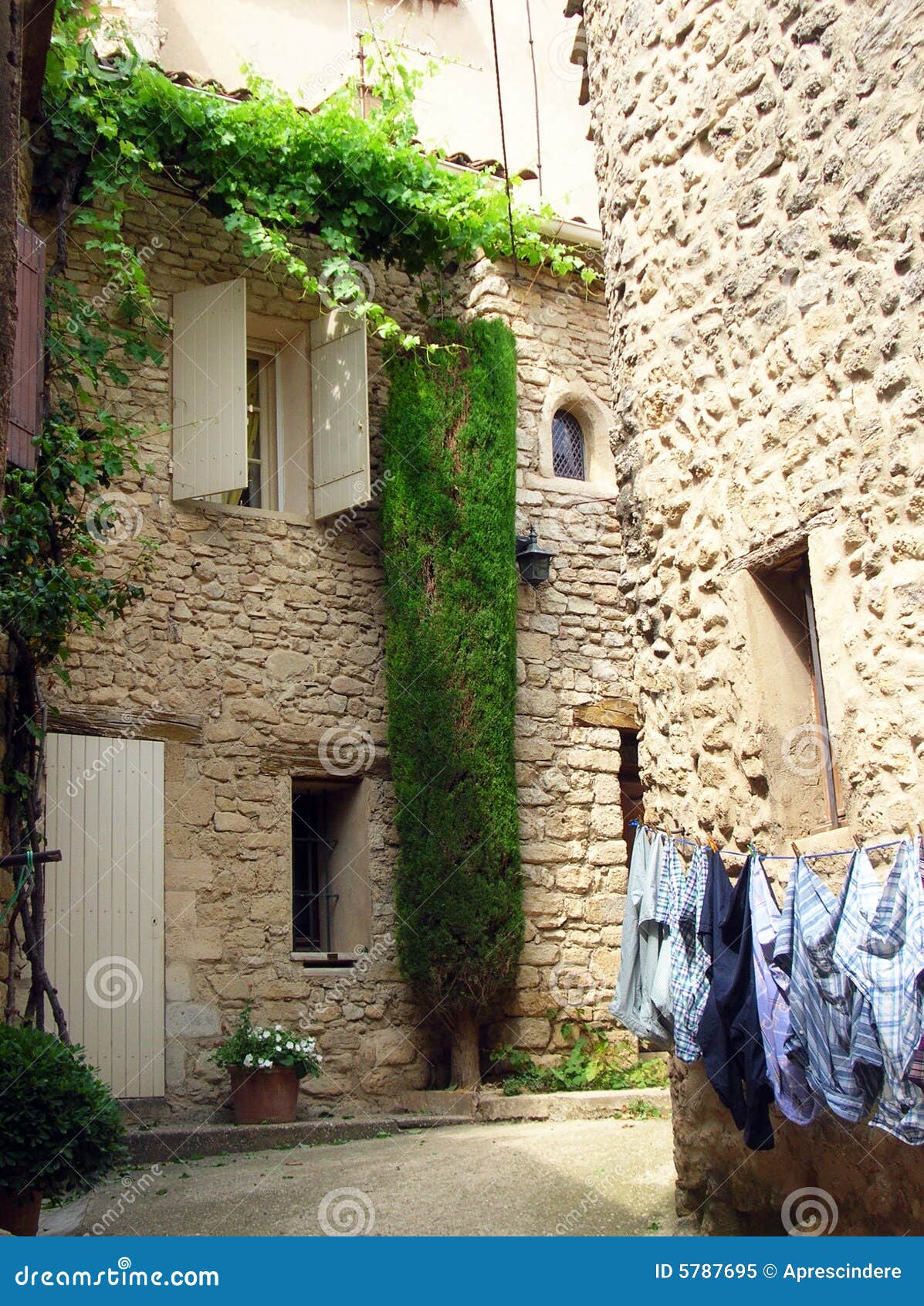 French alley stock image. Image of europe, alley, ancient - 5787695