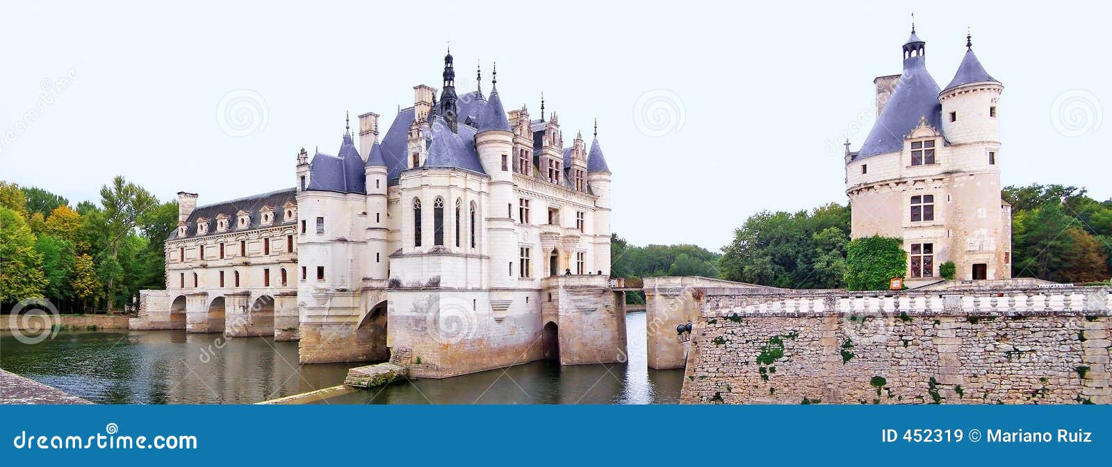 French Castle Royalty-Free Stock Photography | CartoonDealer.com #190043399