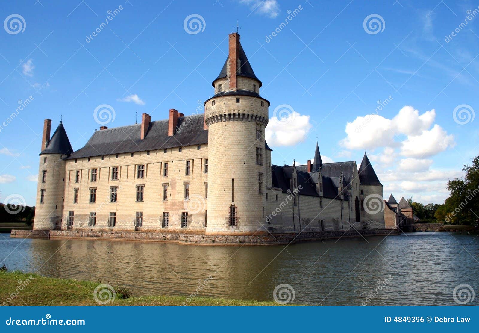 French Chateau and Moat, Europe Stock Photo - Image of towers, water ...