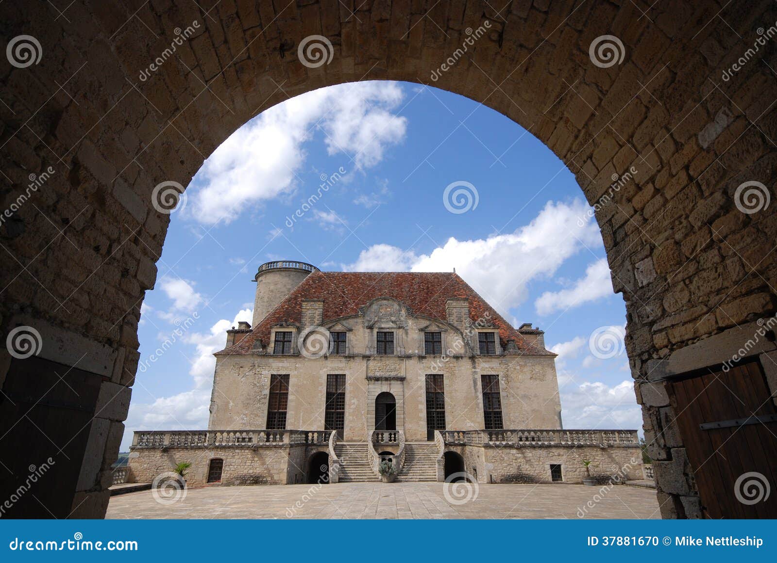French chateau stock photo. Image of holidays, chateau - 37881670