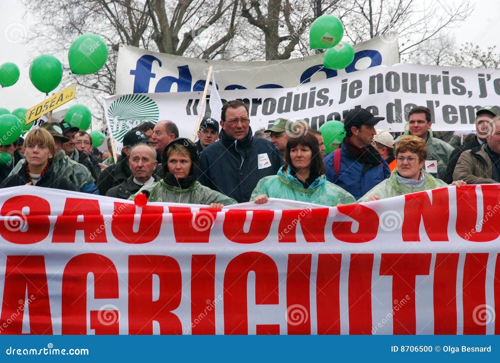 French Farmers Strike in Paris Editorial Image - Image of labour ...