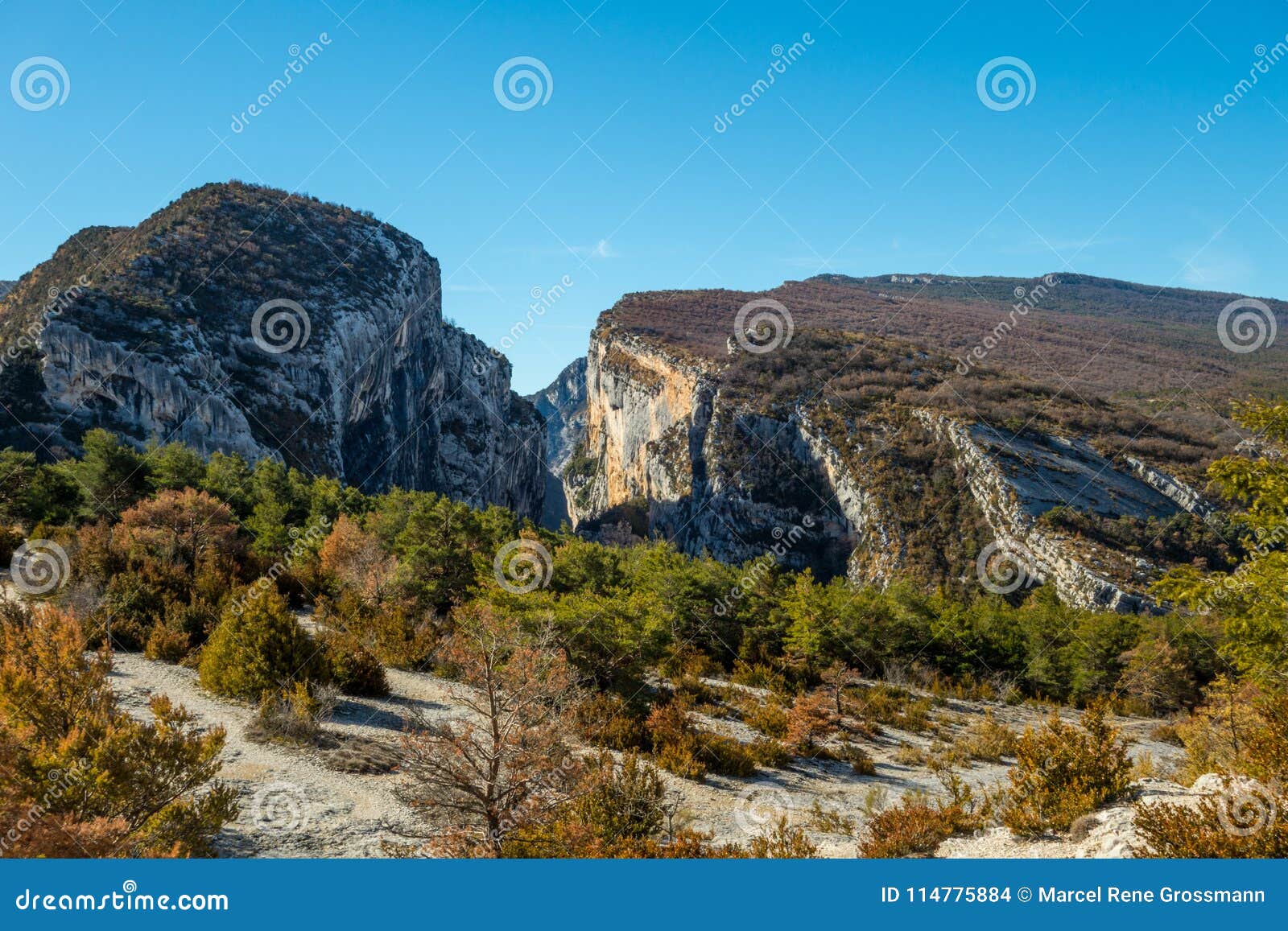 French Gorges Du Verdon Francia Foto de archivo - Imagen de rocas ...