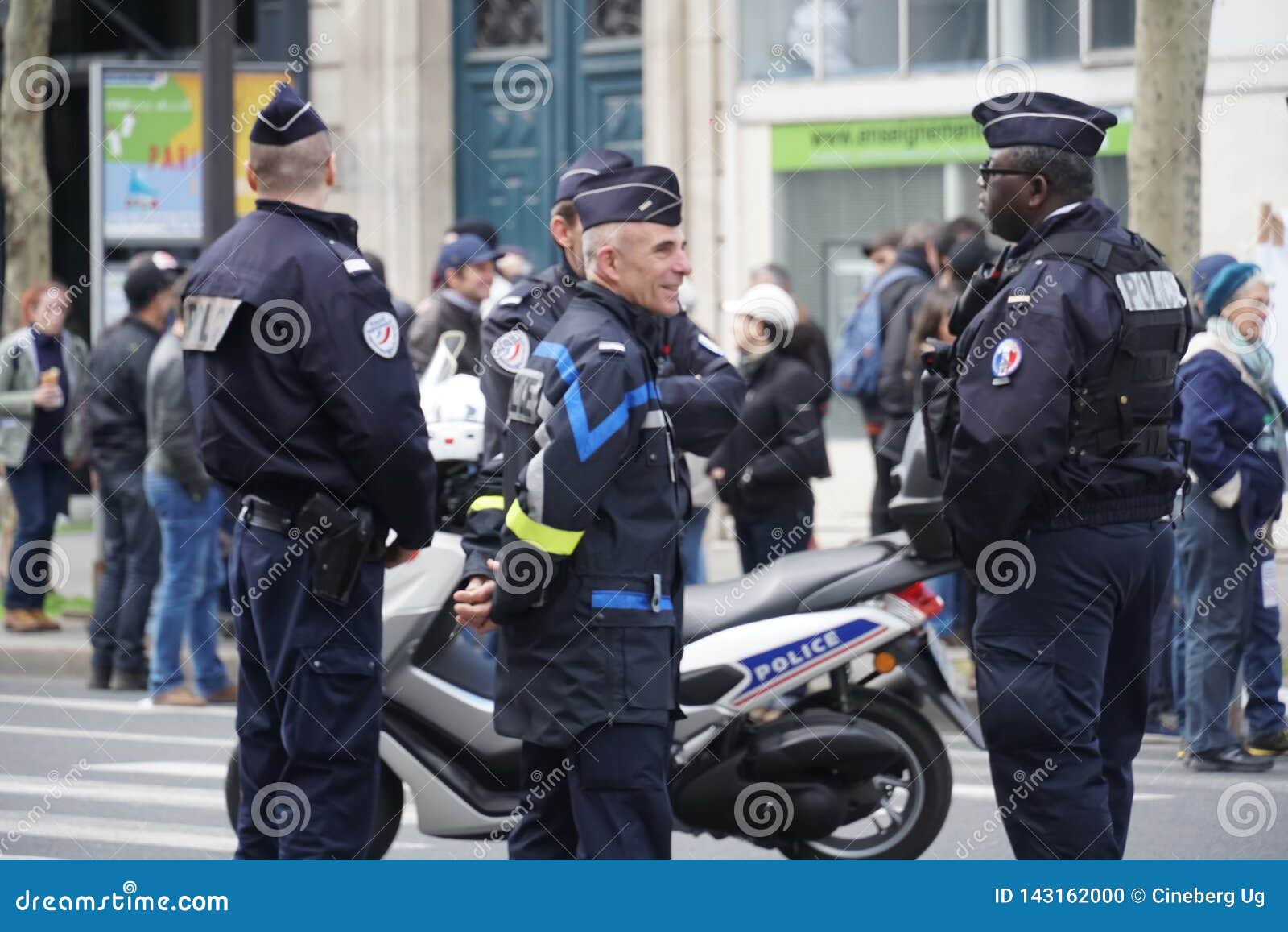 French policemen editorial image. Image of guards, government - 143162000