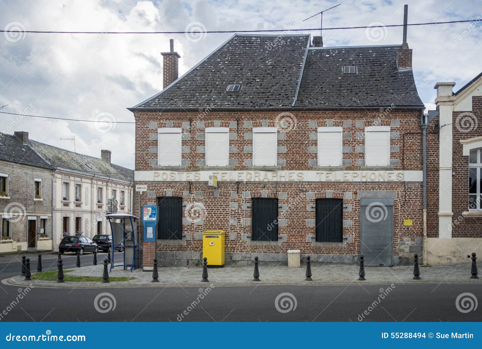 French Post Office editorial stock image. Image of outdoor - 55288494