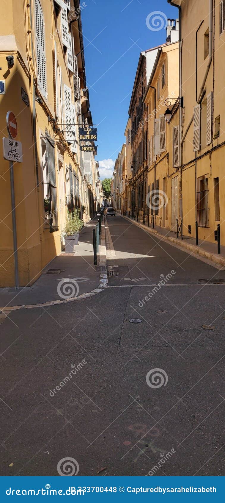 French Walkway Alley Buildings Sunlight Editorial Stock Photo - Image ...
