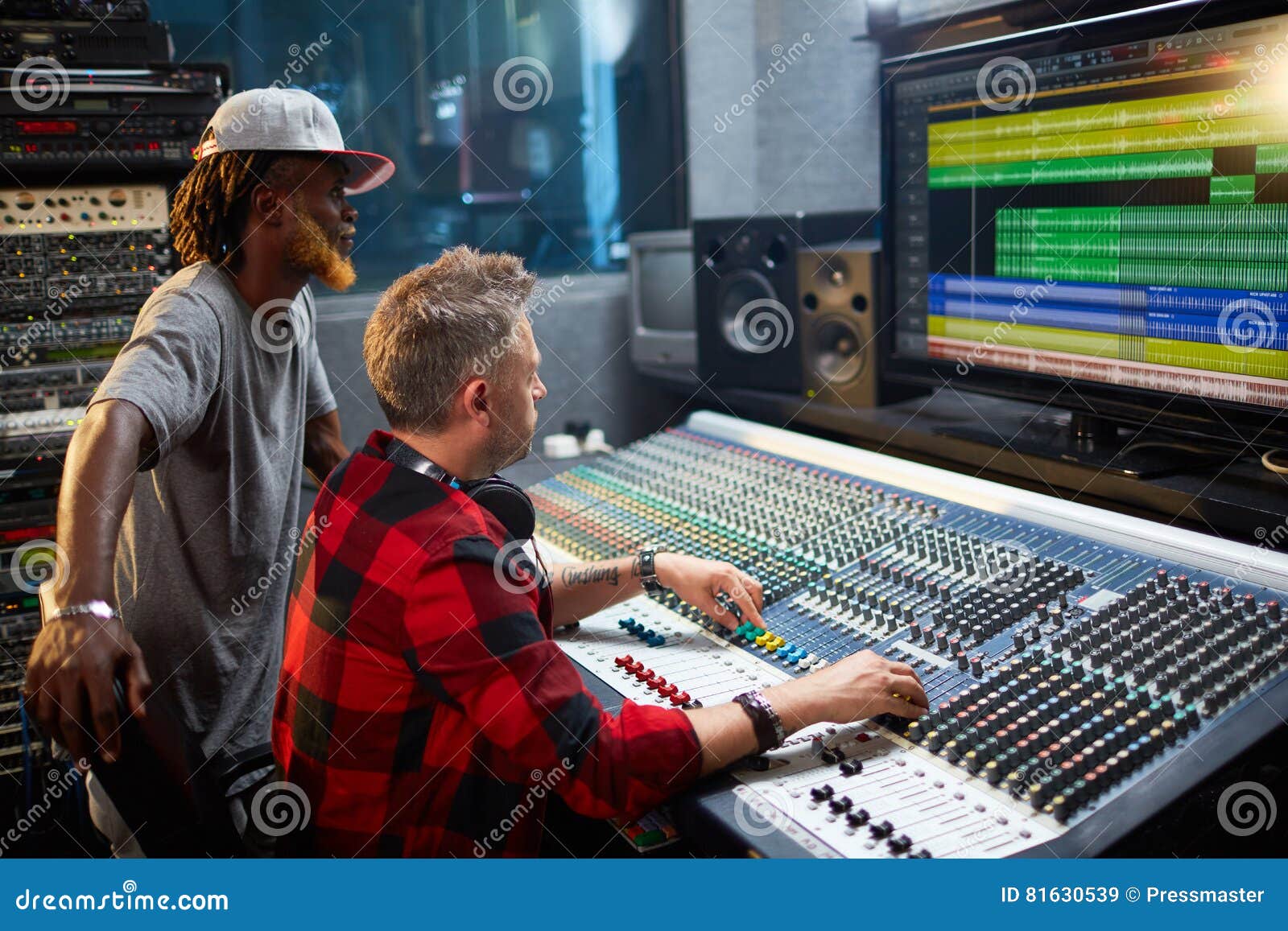 Frequency adjusting stock image. Image of stereo, audio - 81630539