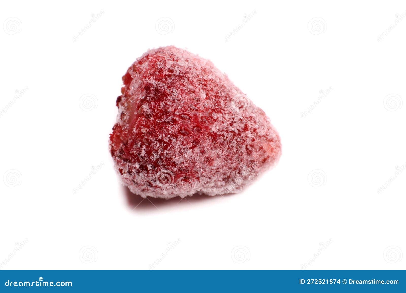 Fresas Congeladas Aisladas En Fondo Blanco Foto de archivo - Imagen de ...