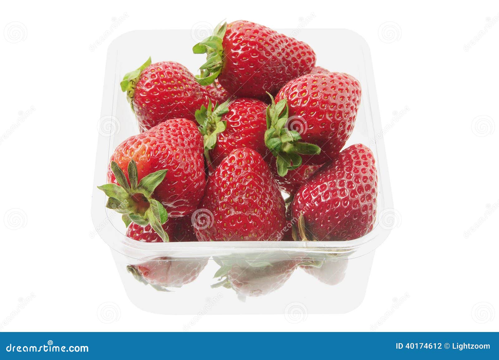 Fresas en caja foto de archivo. Imagen de blanco, corte - 40174612