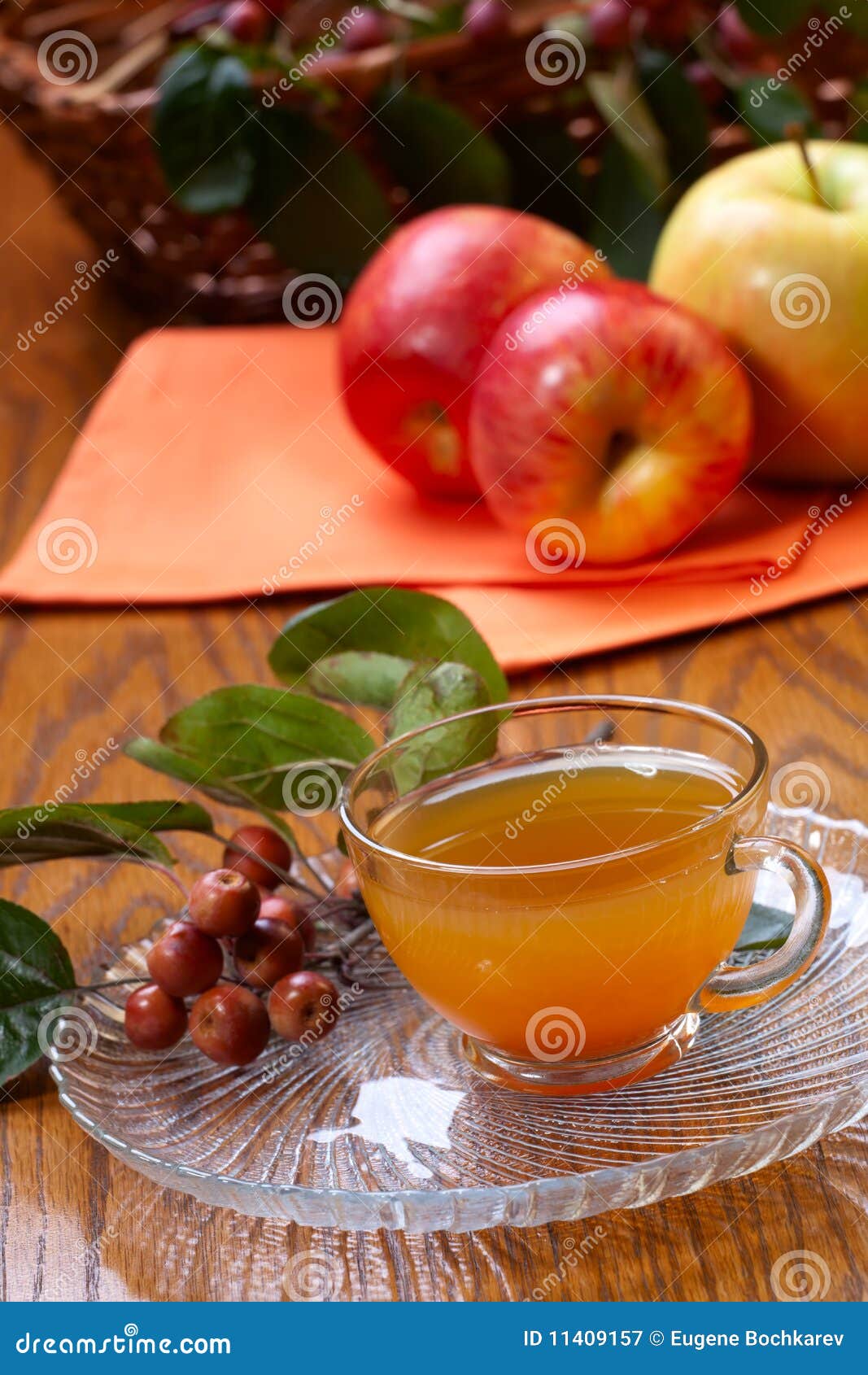 Fresh apple sider stock image. Image of drinks, autumn - 11409157