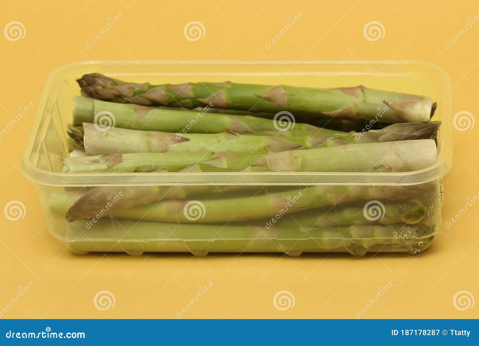 Fresh Asparagus in Plastic Box Stock Image - Image of healthy, organic ...