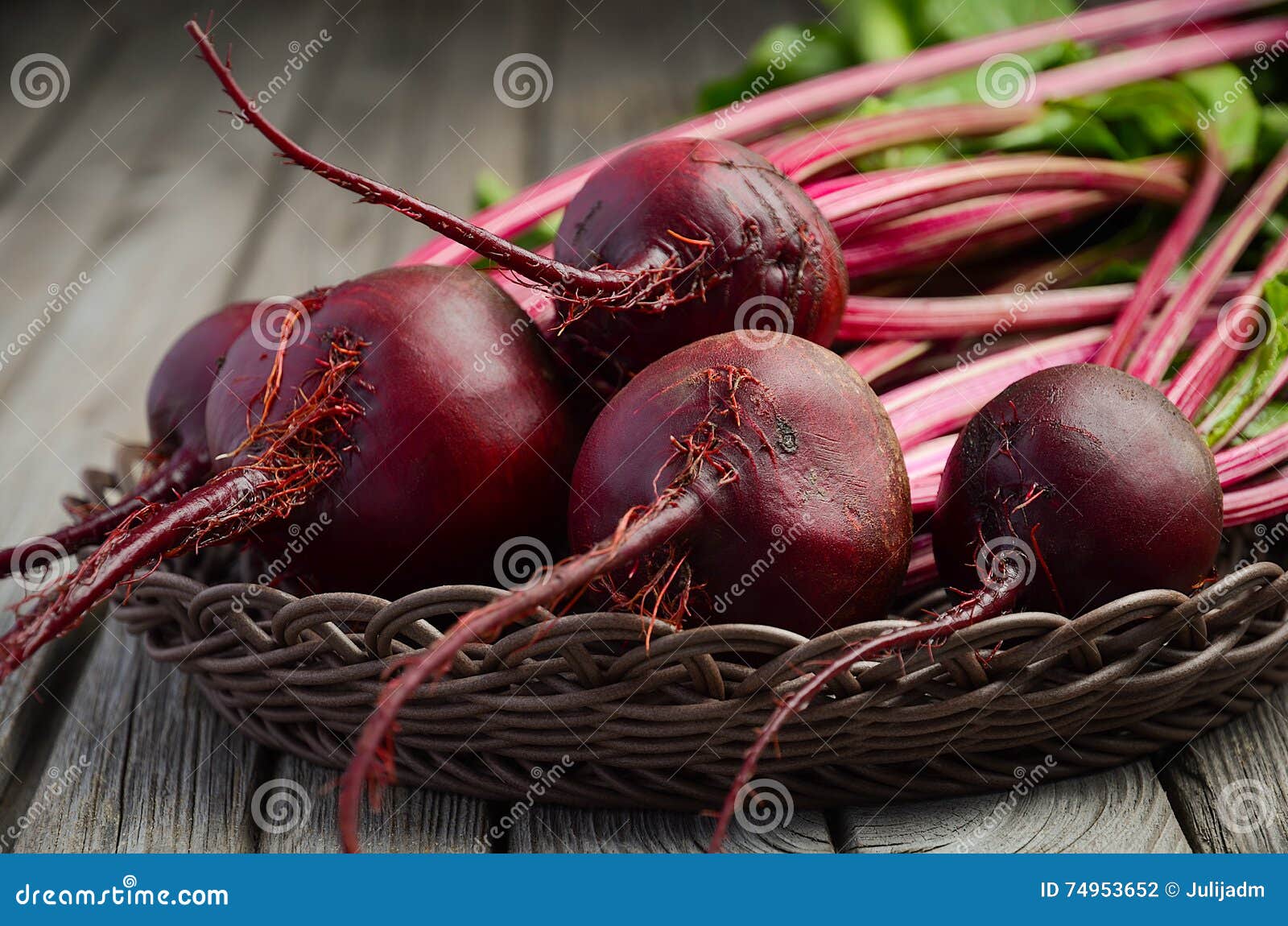 Fresh Beets on Wooden Background Stock Photo - Image of bunch ...