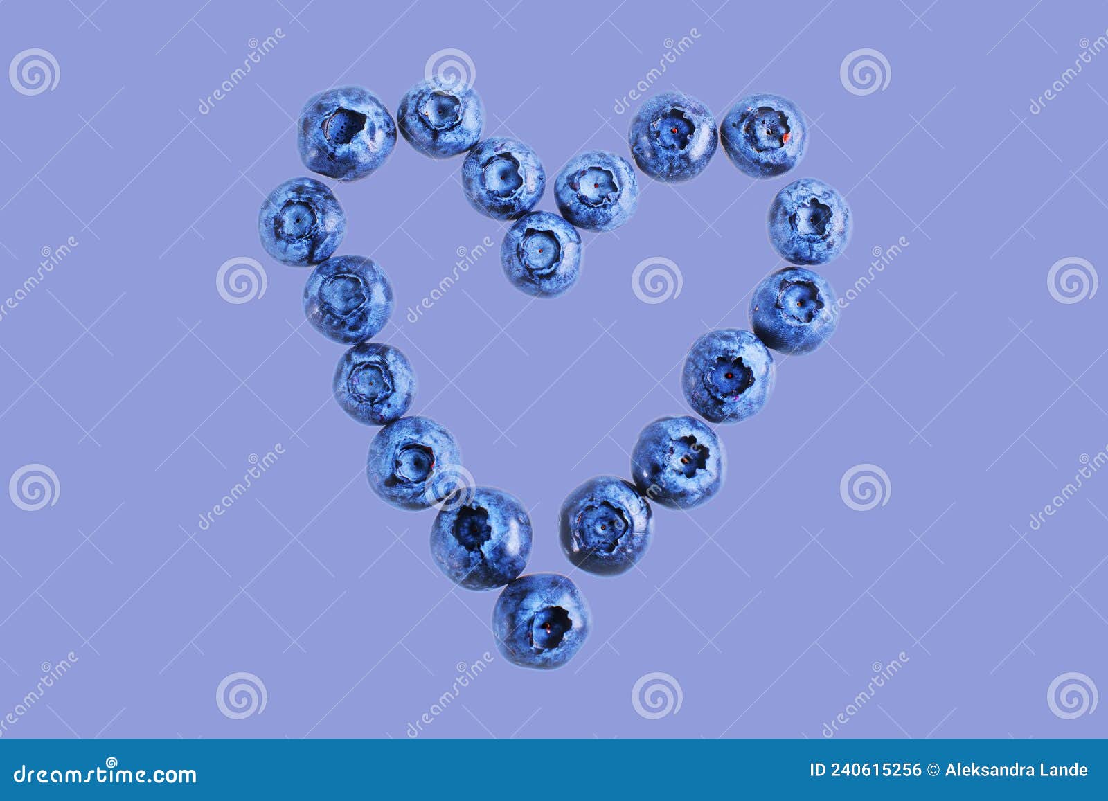 Fresh Blue Blueberry Heart Shape Stock Photo - Image of organic, path ...
