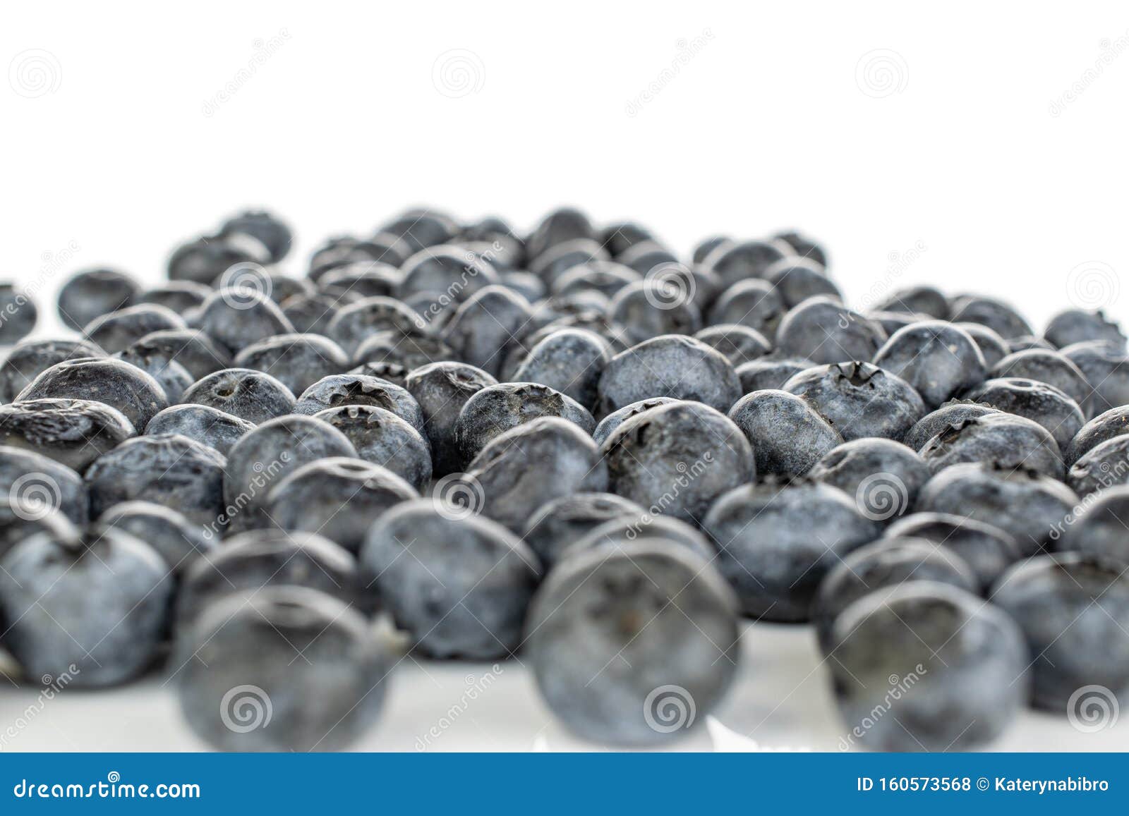 Fresh Blueberry Isolated on White Stock Photo - Image of naturaly, cyan ...