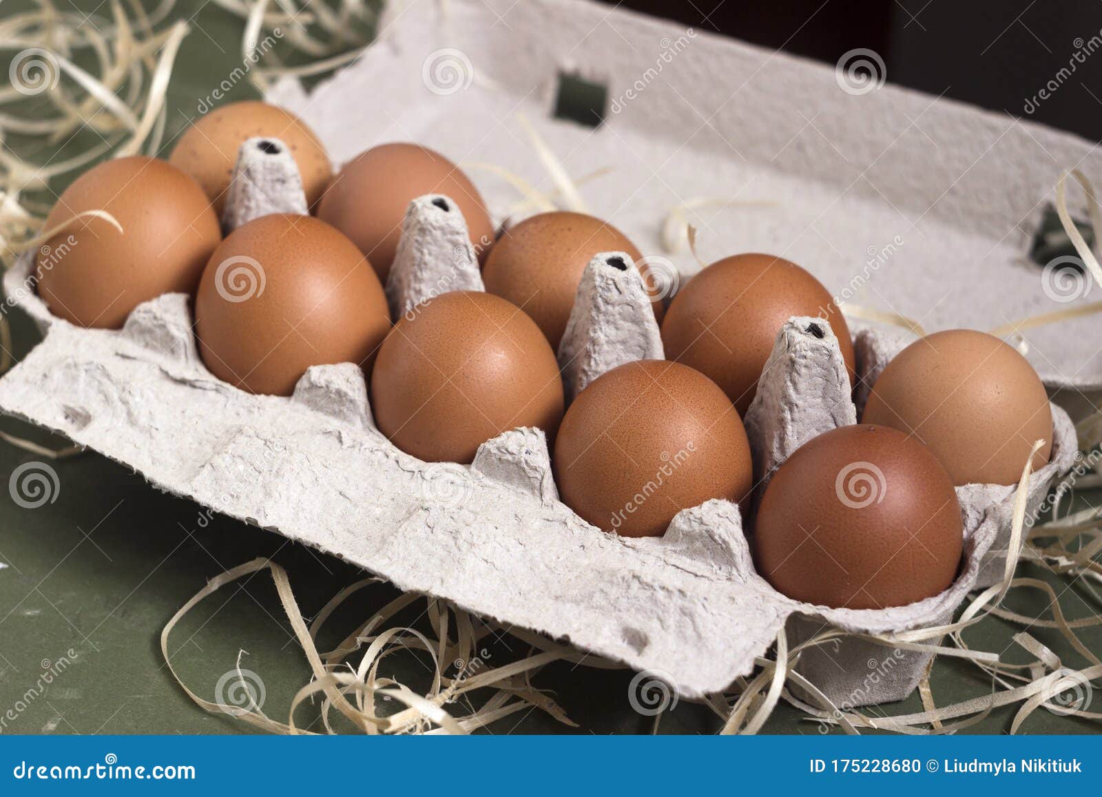 Fresh Brown Eggs in a Special Cardboard Box Egg Tray Decorated with Hay ...