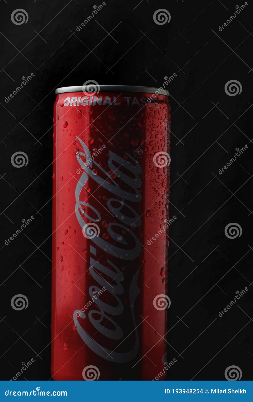 Coca cola can editorial stock image. Image of background - 193948254