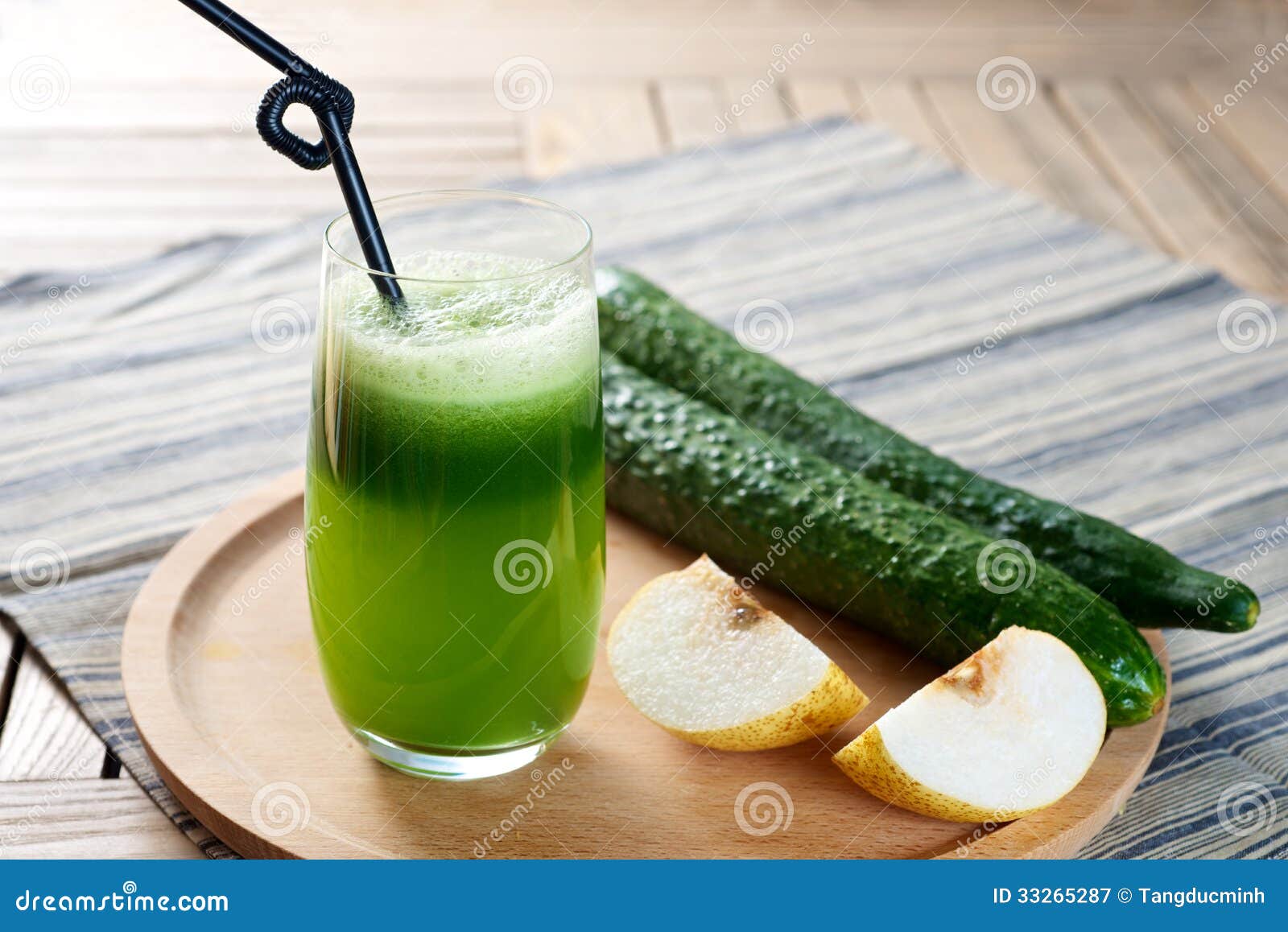 Fresh Cucumber and Pear Juice Stock Image - Image of vibrant, organic ...