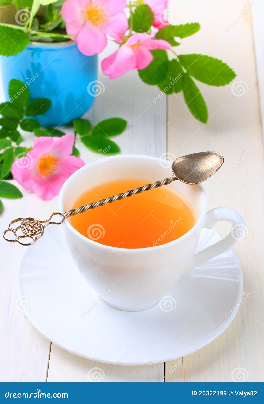 A fresh cup of tea stock image. Image of bright, homeopathic - 25322199
