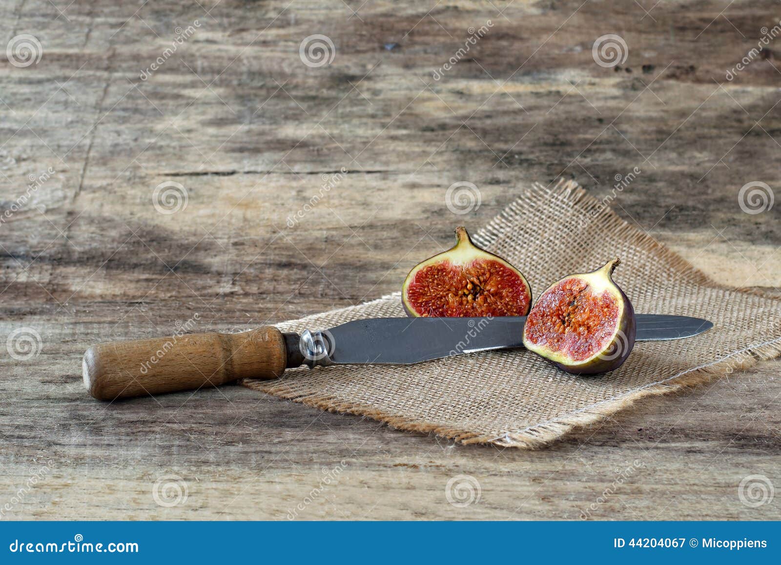 Fresh cut figs with knife stock image. Image of slice - 44204067