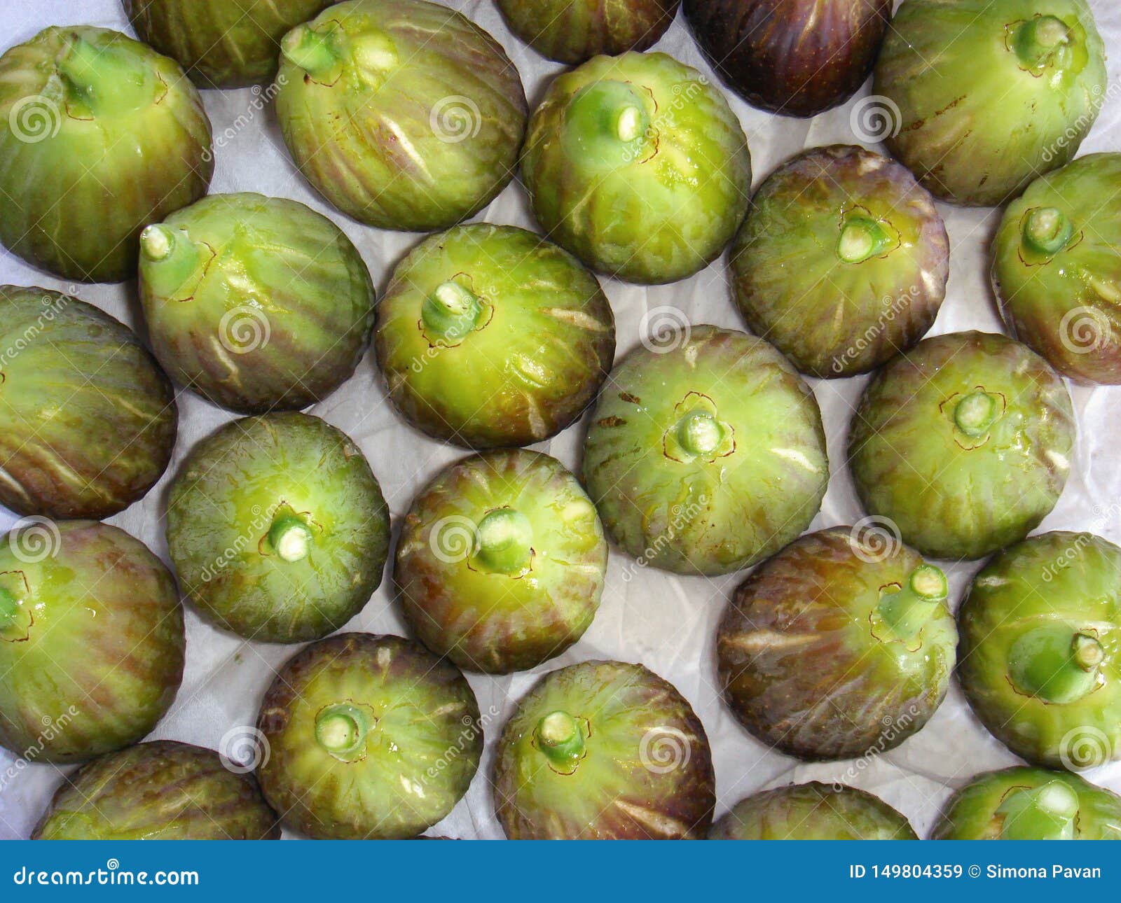 Fresh figs in a box stock image. Image of close, natural - 149804359