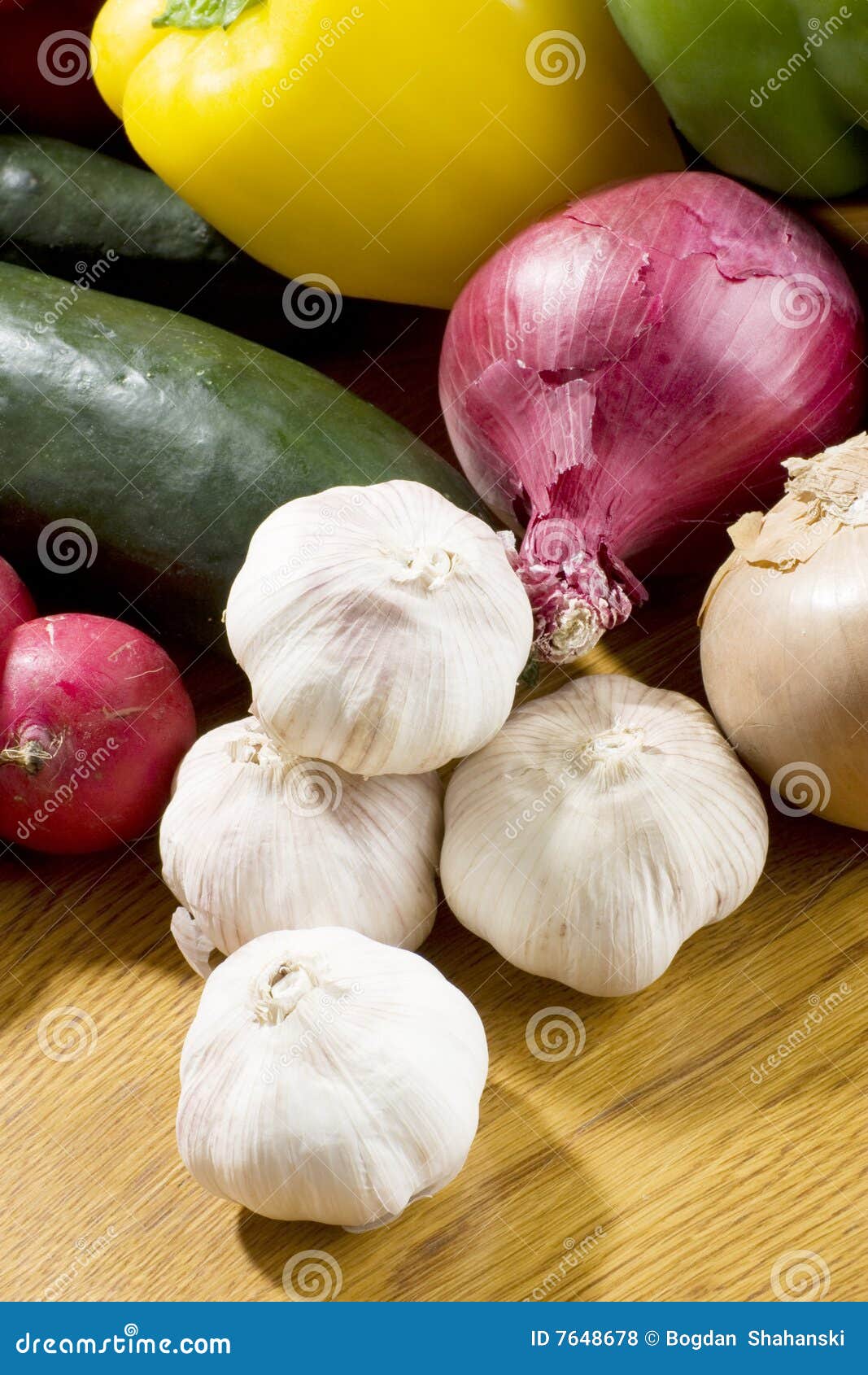 Fresh garlic stock photo. Image of vegetables, stuff, vegetarian - 7648678