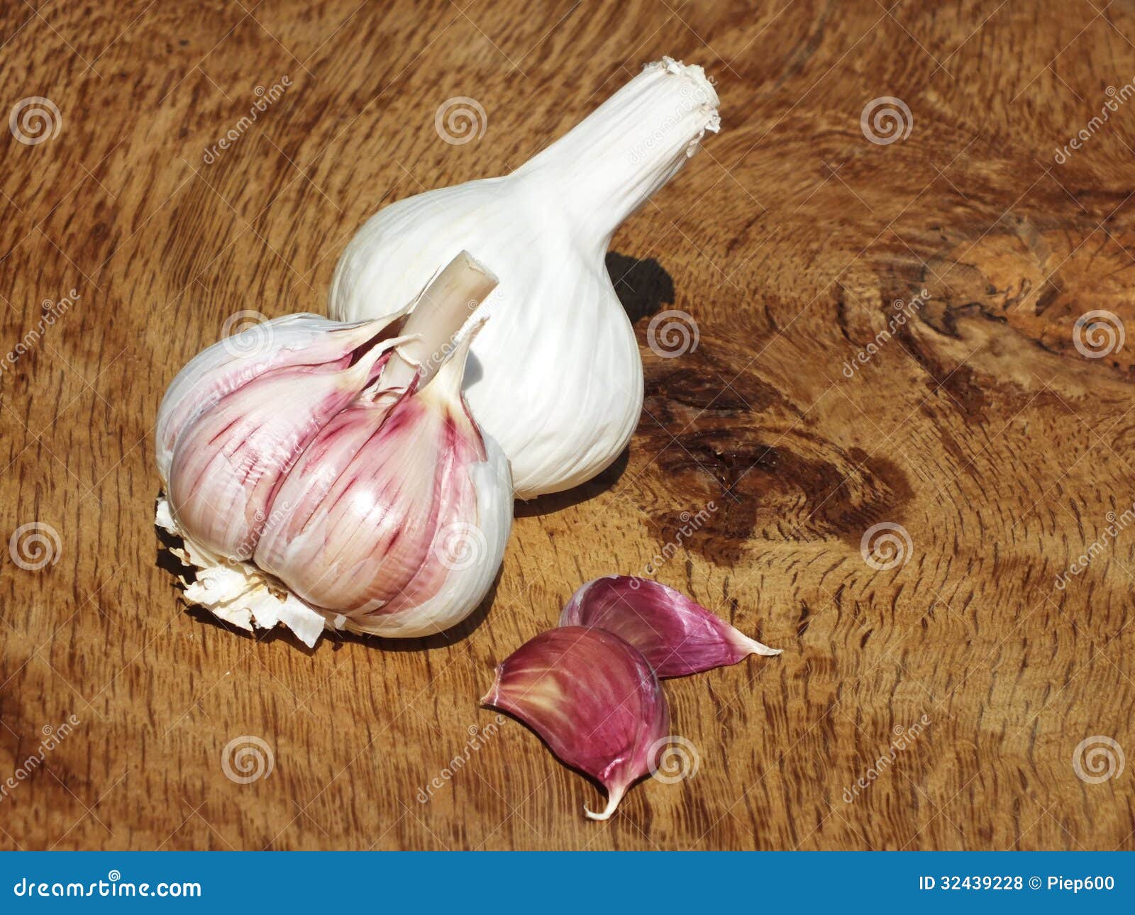 Fresh garlic stock photo. Image of flavour, gourmet, ingredient - 32439228