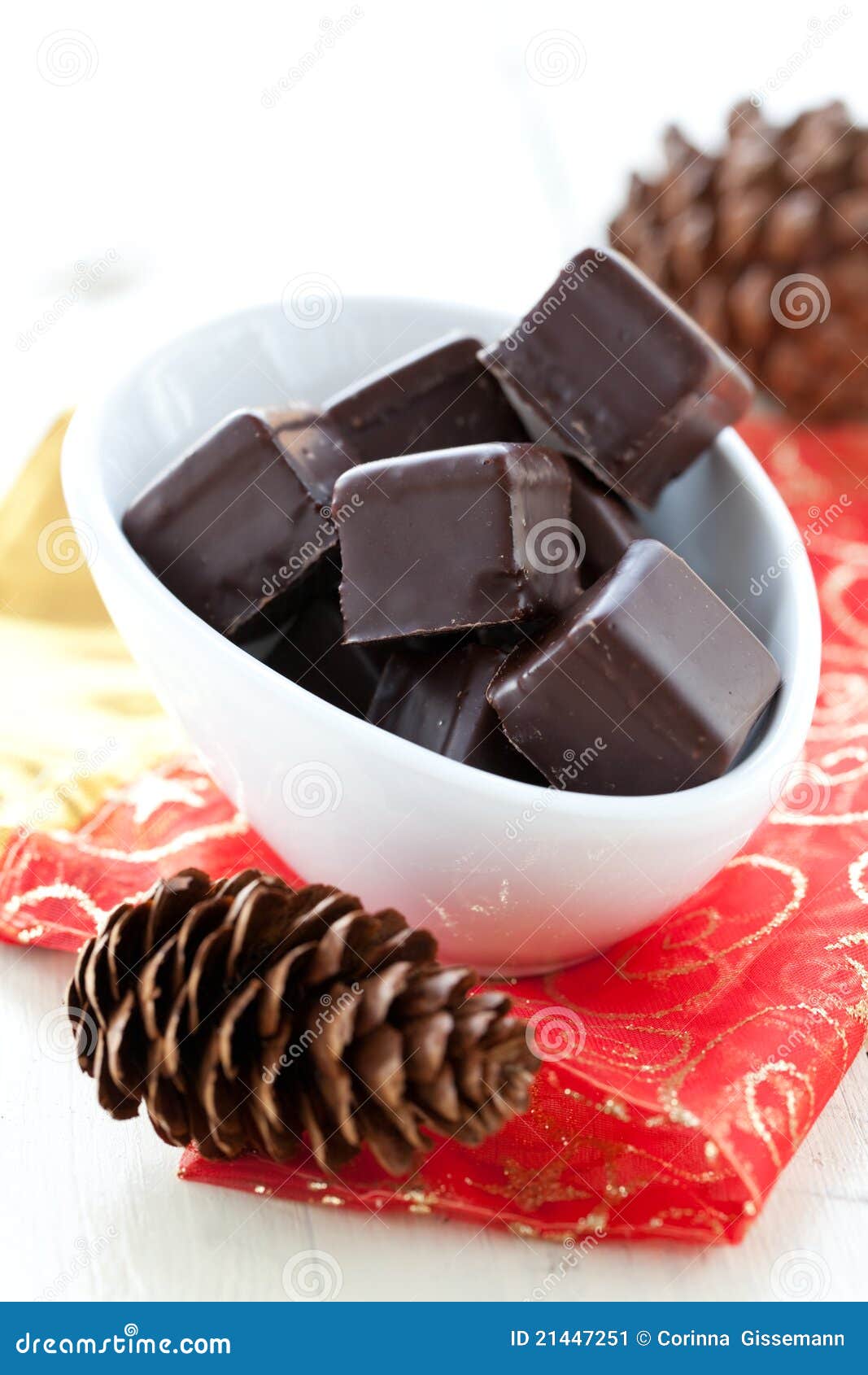 Fresh Gingerbread with Chocolate Stock Image - Image of homemade ...
