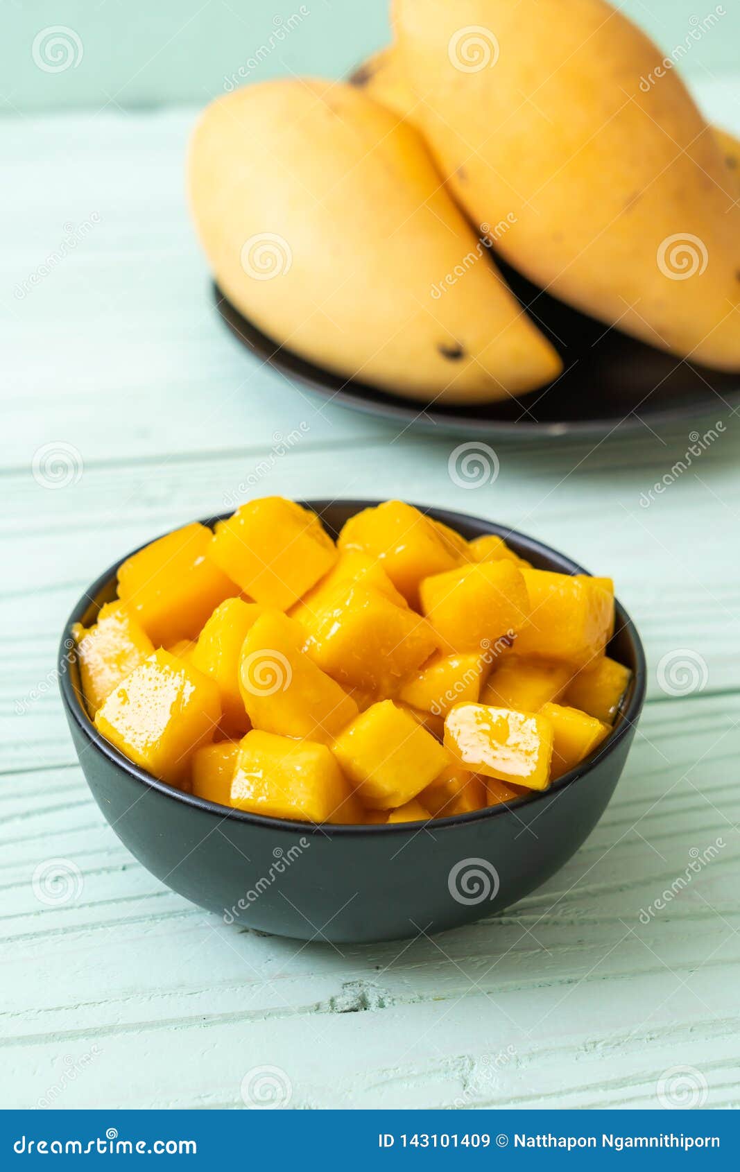 Fresh and golden mangoes stock image. Image of health - 143101409