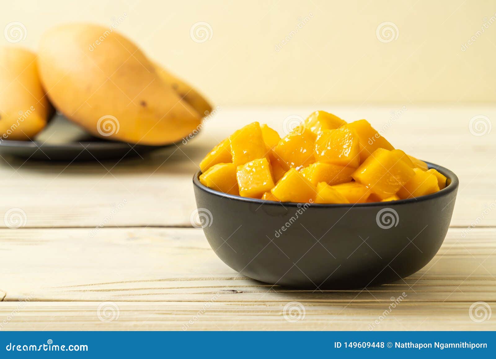 Fresh and golden mangoes stock photo. Image of freshness - 149609448