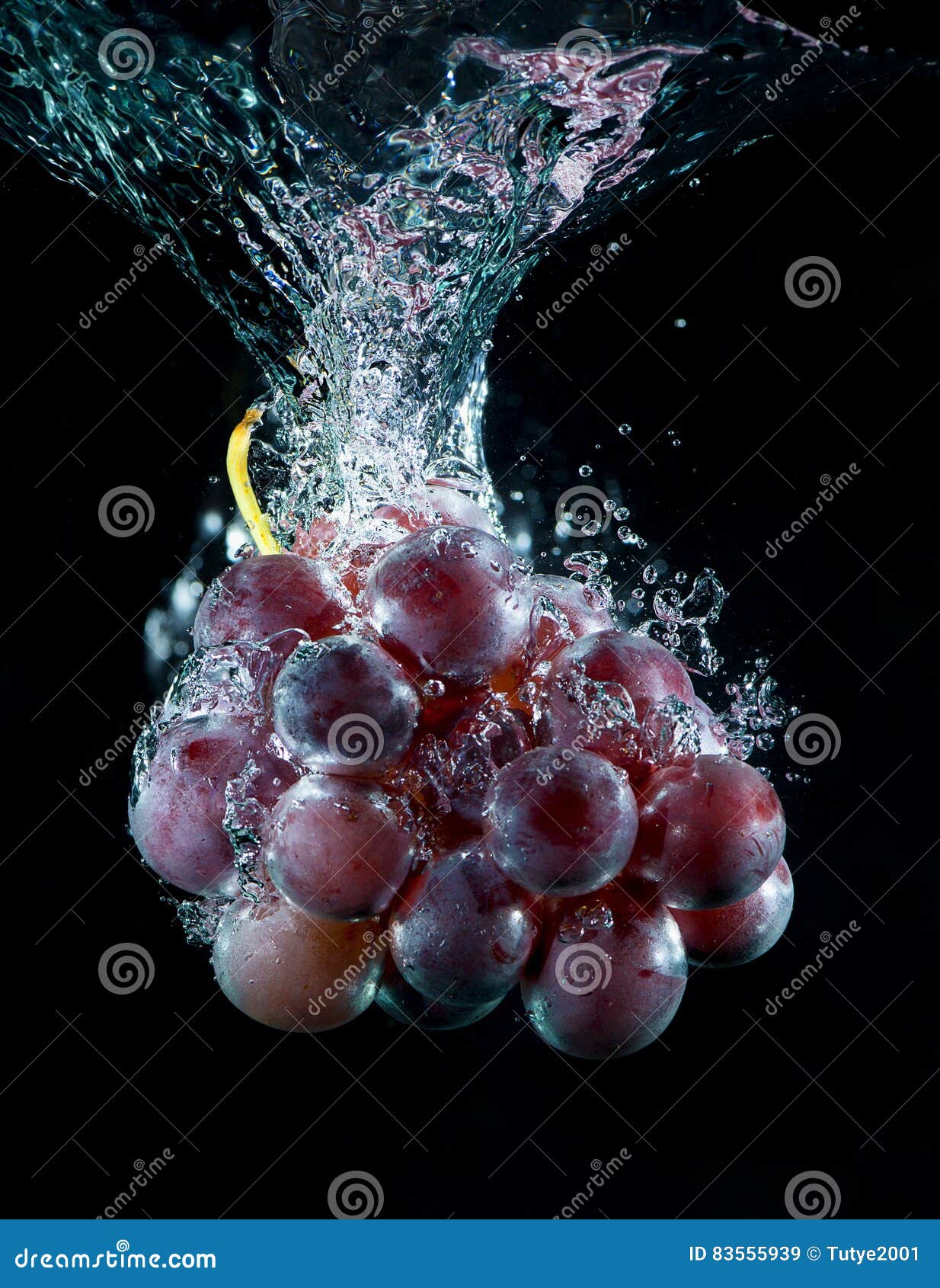 Fresh Grape in Water with Air Bubbles Over Black Stock Image - Image of ...