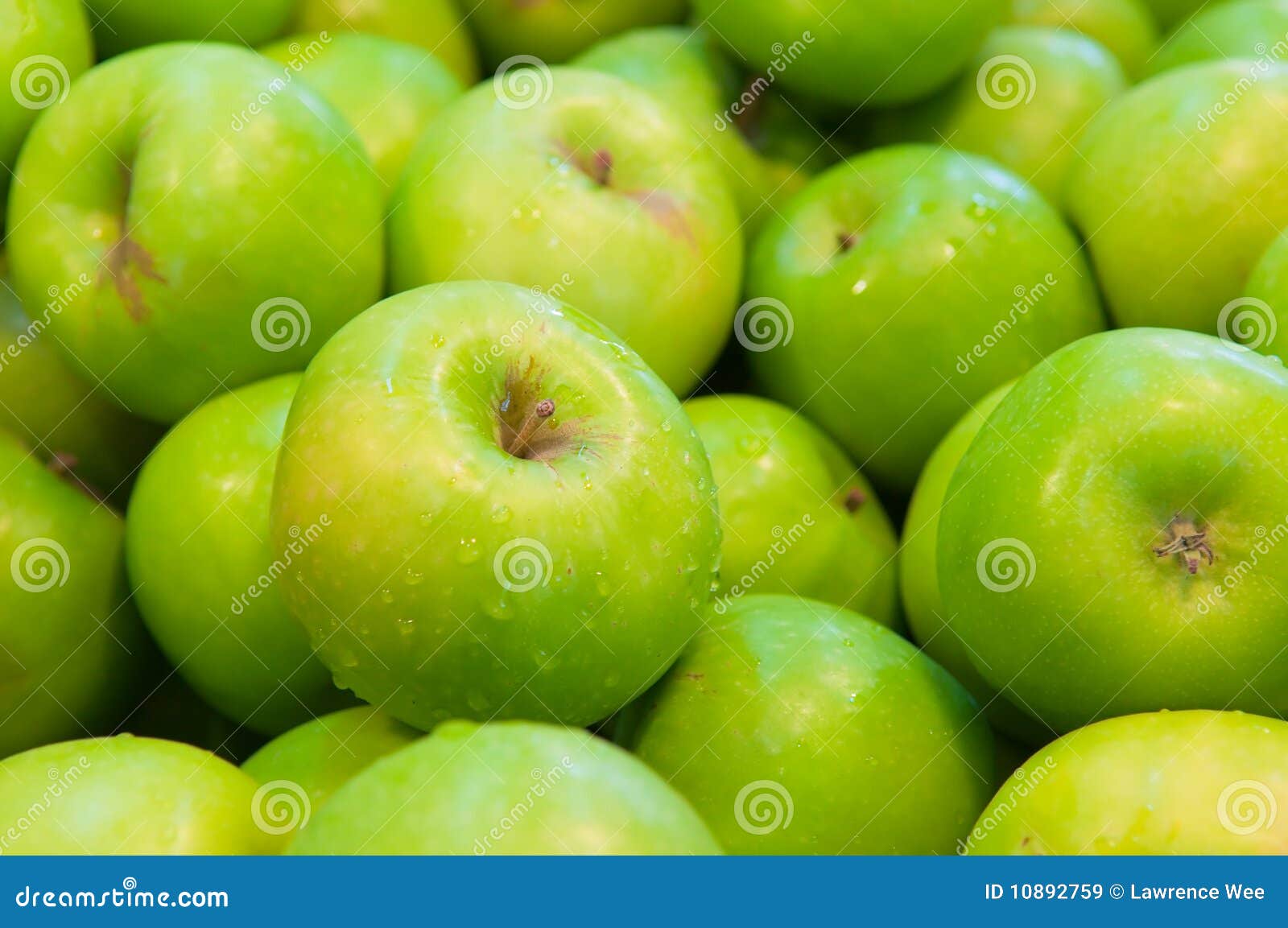 Fresh Green Apples stock image. Image of heap, green - 10892759