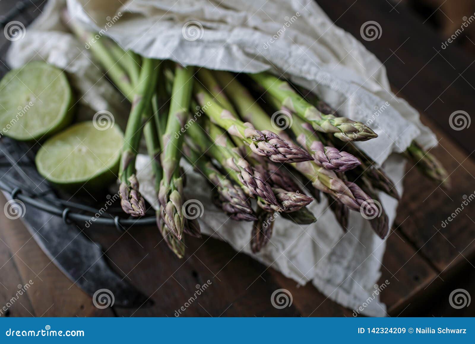 Fresh Green Asparagus stock image. Image of oragnic - 142324209