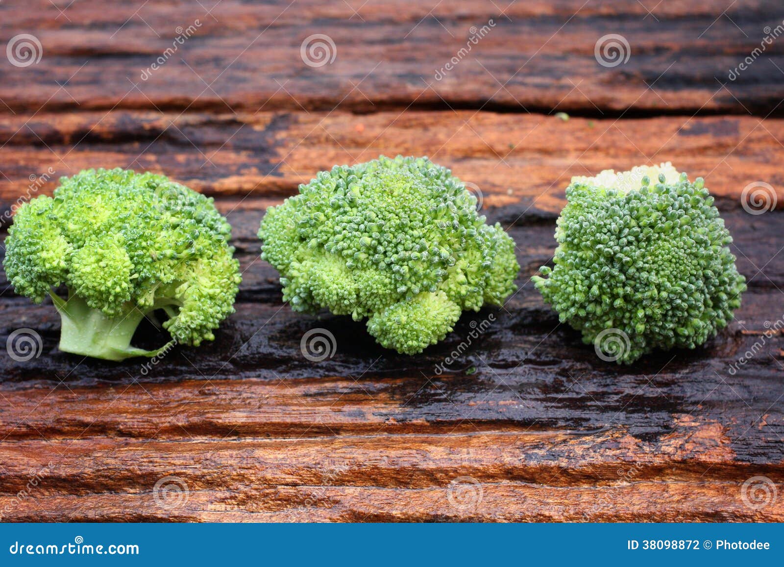 Fresh green broccoli stock photo. Image of closeup, natural - 38098872