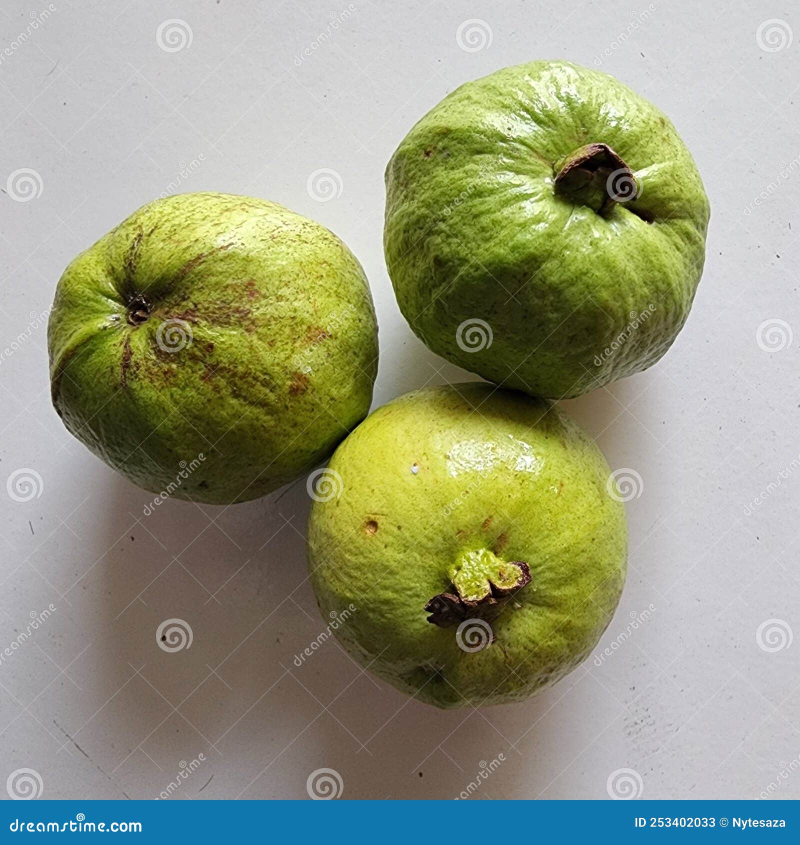 Fresh Green Guavas on the Table Stock Image - Image of leaf, asia ...