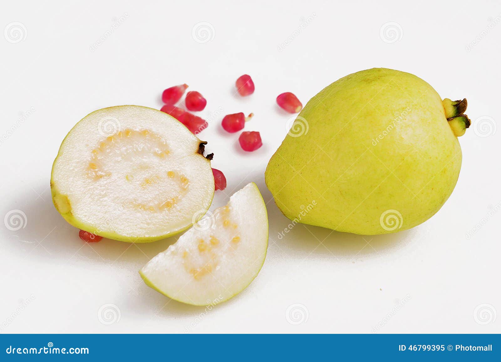 Fresh Guava Fruit Guava Slices Stock Image - Image of agriculture ...