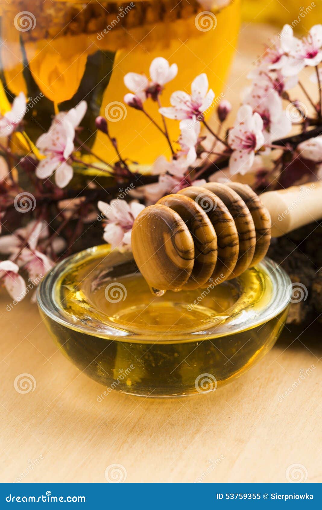 Fresh honey with honeycomb stock image. Image of beeswax - 53759355