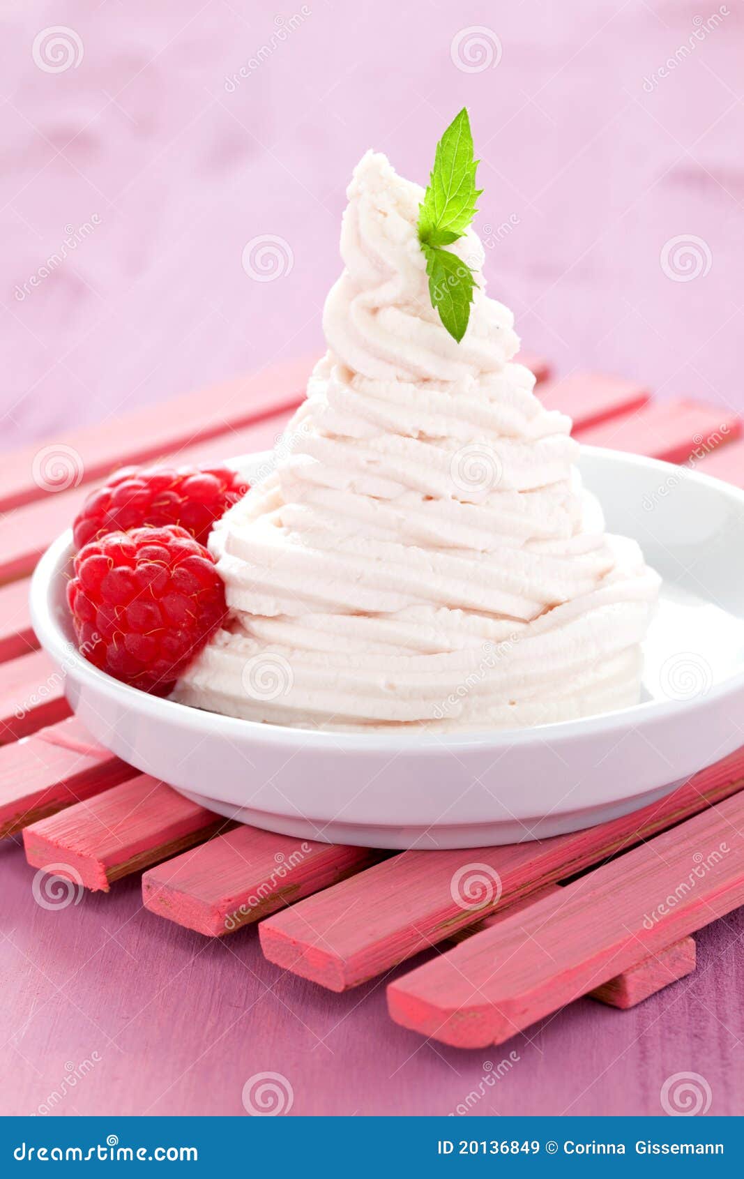 Fresh ice with raspberries stock image. Image of bowl - 20136849