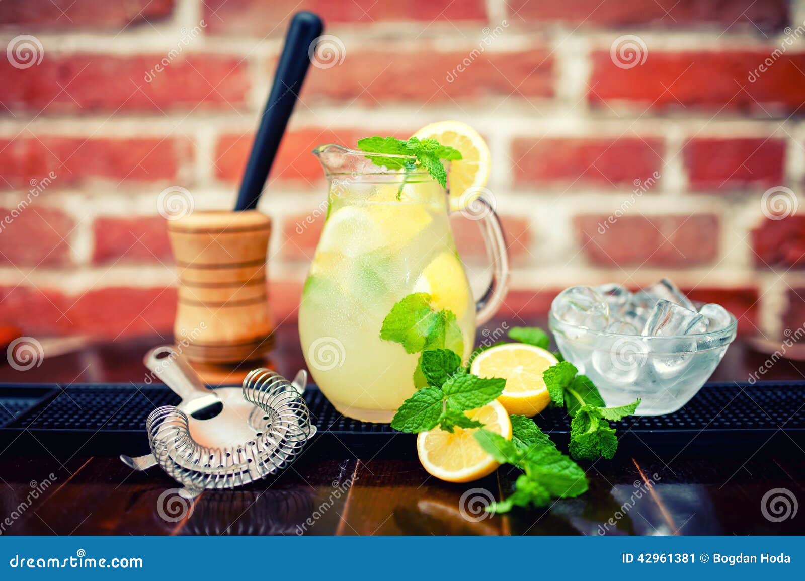 Fresh, Iced Mint Lemonade in a Jug with Sliced Lem Stock Image - Image ...