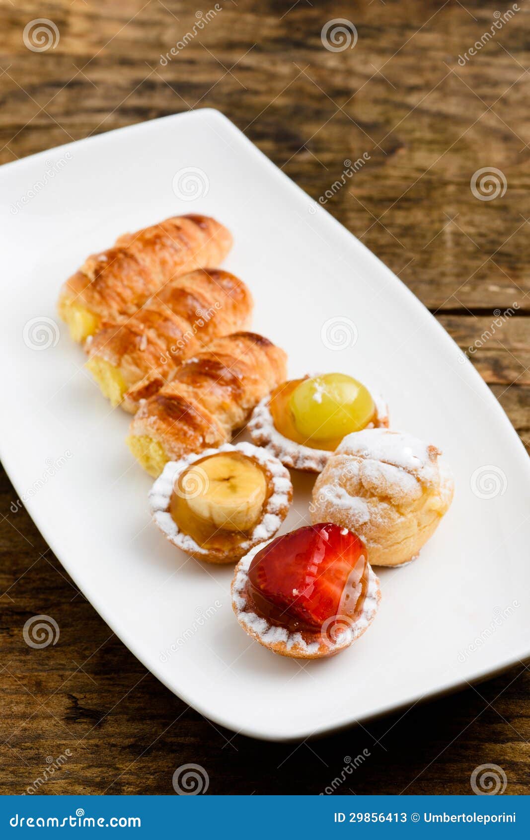 Italian pastries stock image. Image of dessert, cannon - 29856413