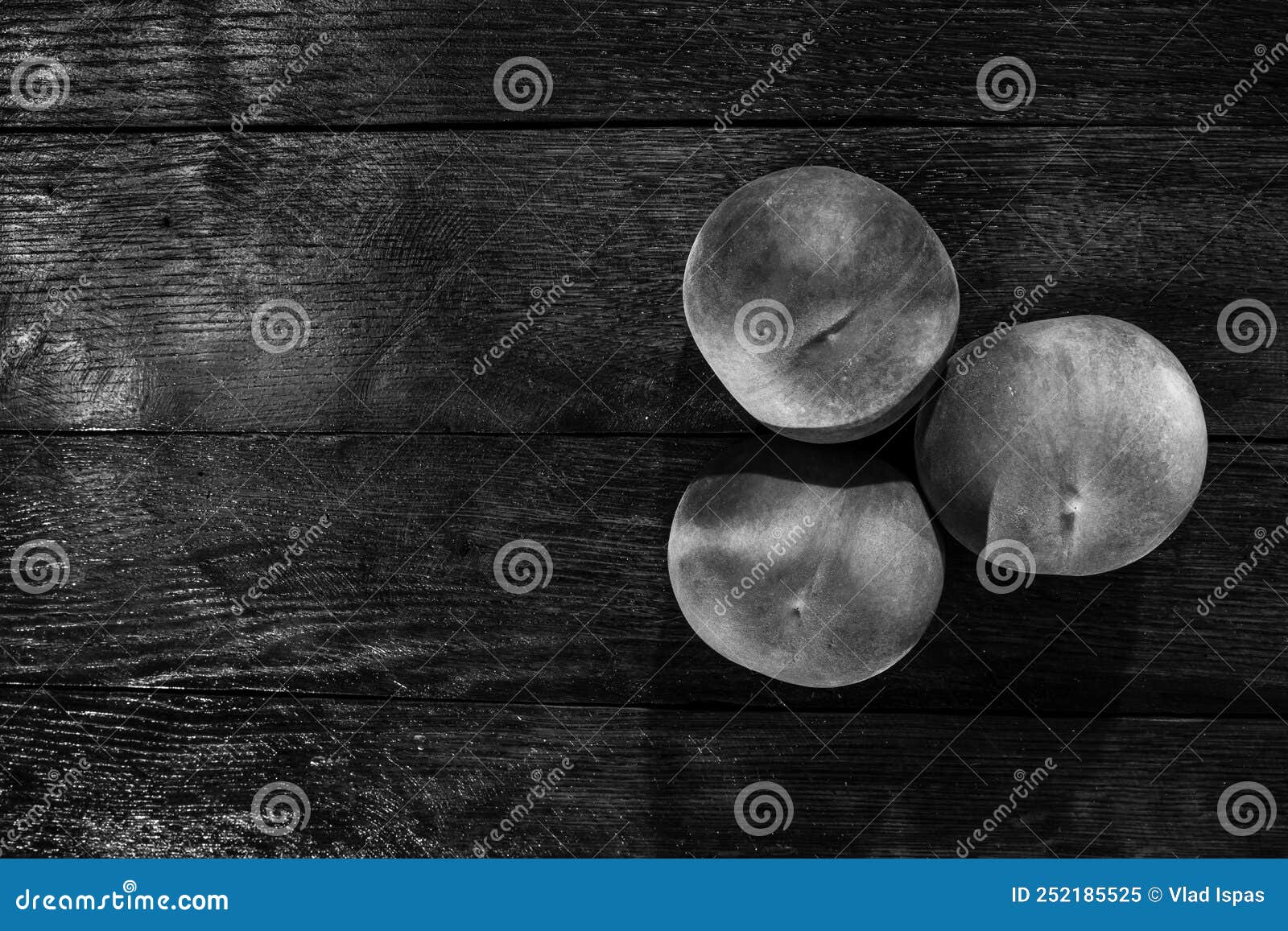 Fresh Juicy Peaches on Rustic Wooden Table Stock Image - Image of group ...
