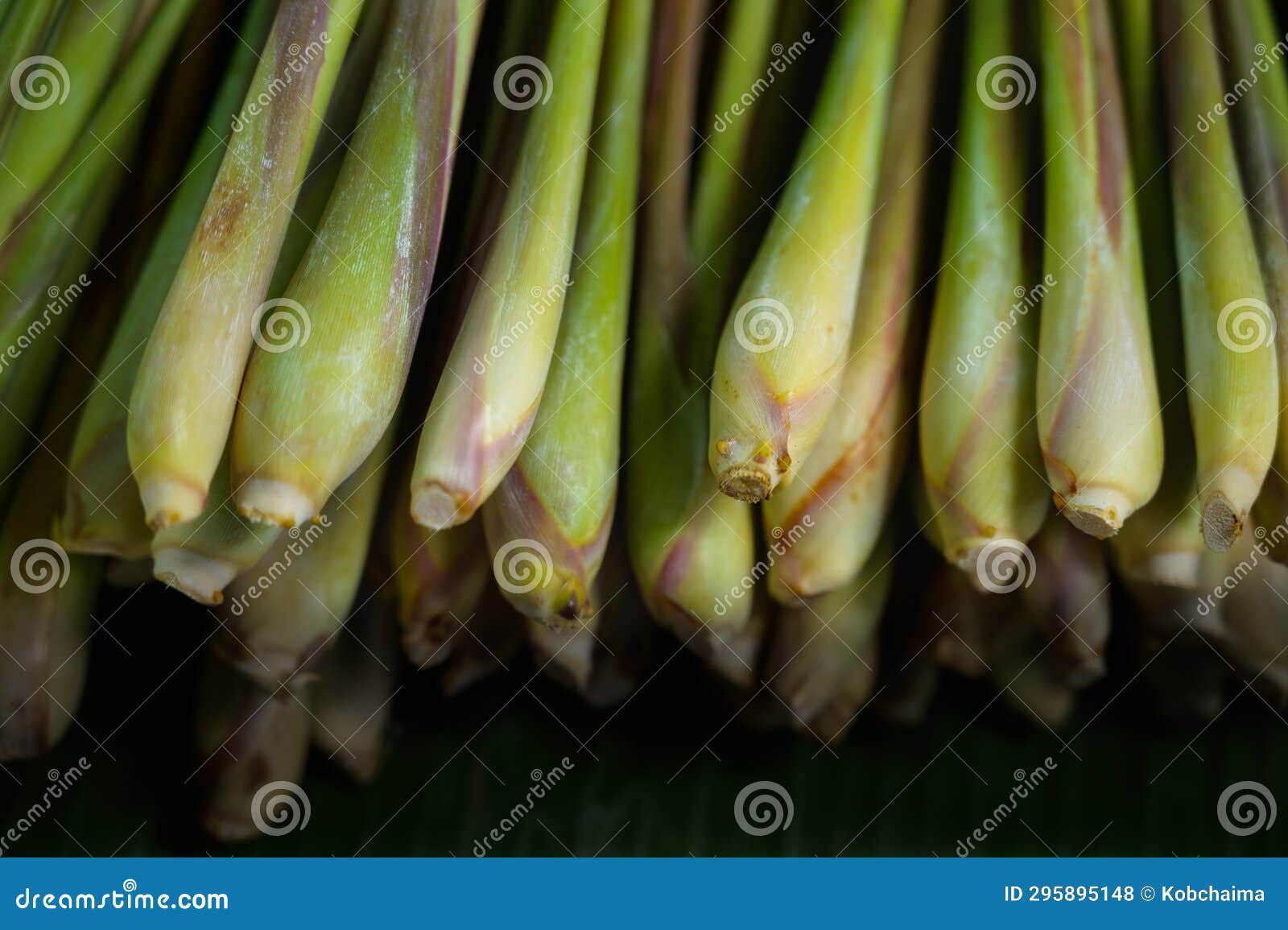 Fresh Lemon Grass on Banana Leaf Stock Photo - Image of asia, herb ...