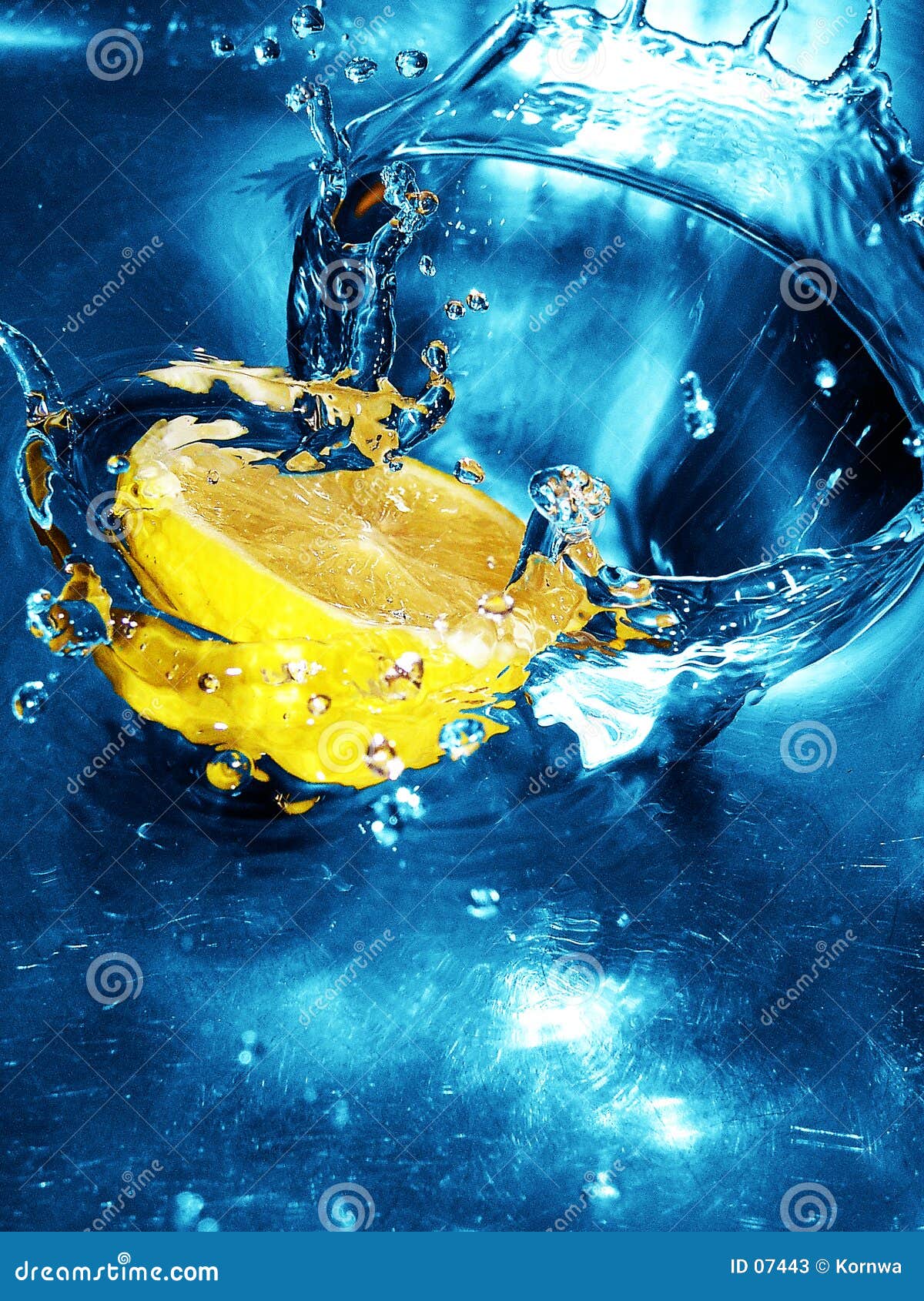 Fresh lemon in water stock image. Image of bubbles, water - 7443