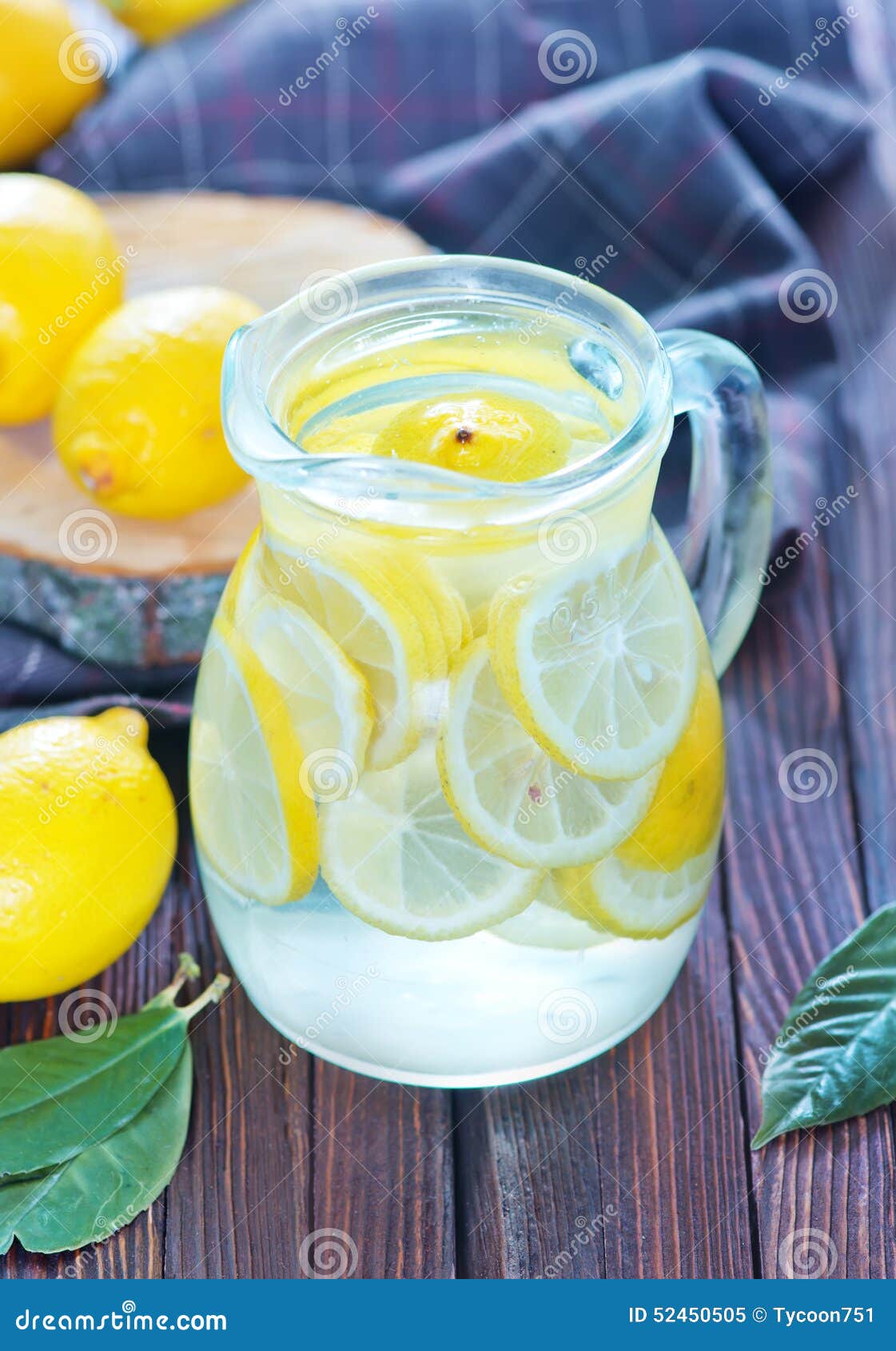 Fresh lemonad stock image. Image of garden, green, cool - 52450505