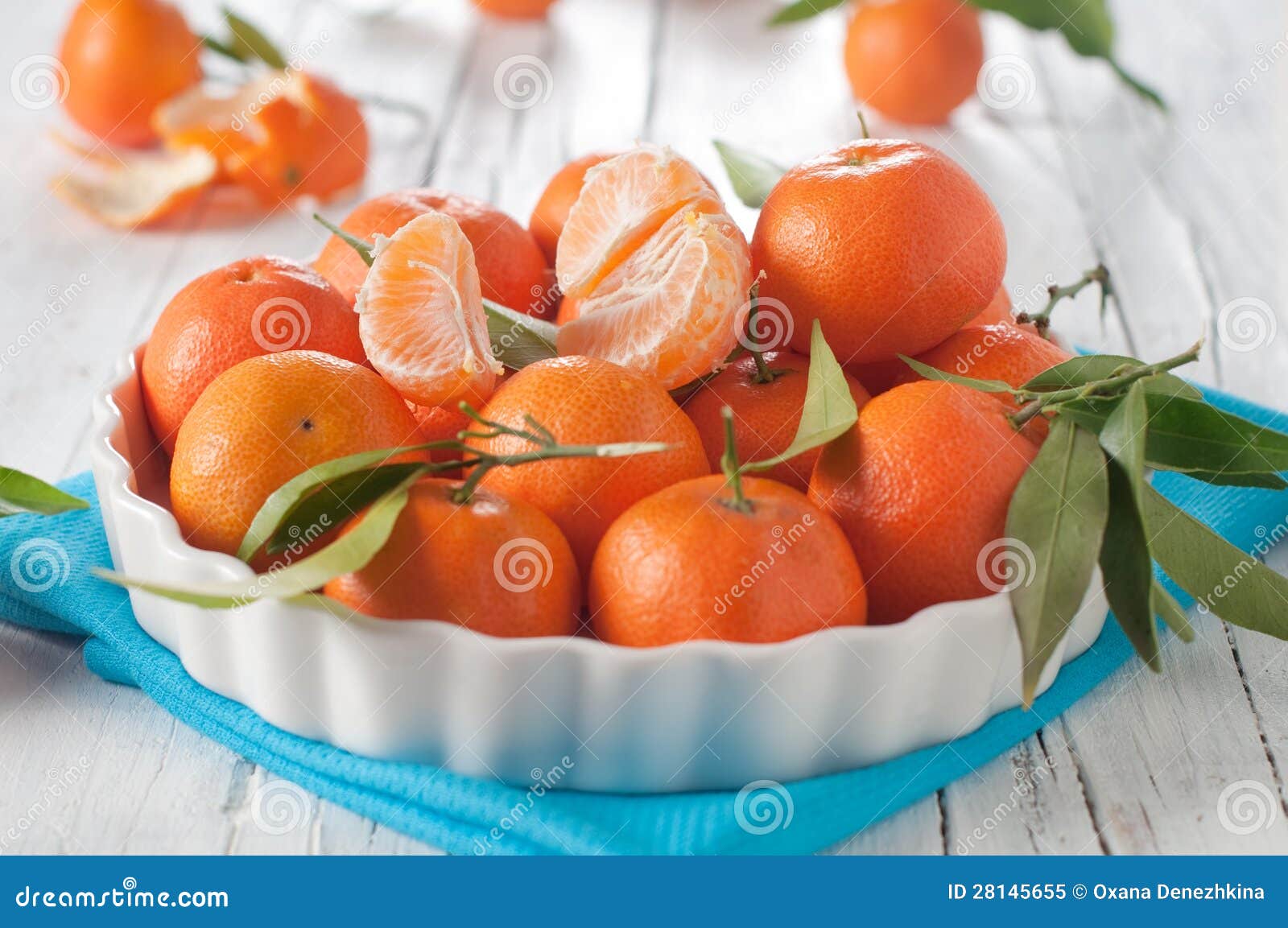 Fresh mandarin stock image. Image of leaves, horizontal - 28145655