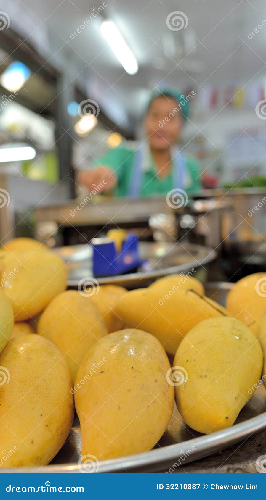 Fresh mangoes stock image. Image of juicy, fruit, close - 32210887