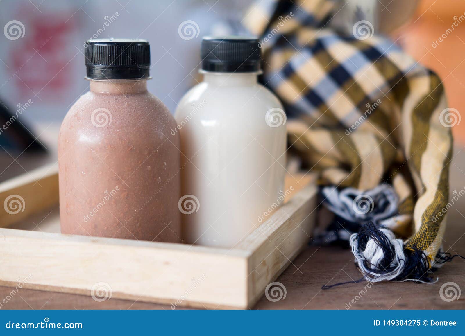 Fresh Milk and Chocolate Flavor Milk in Bottle Stock Image - Image of ...