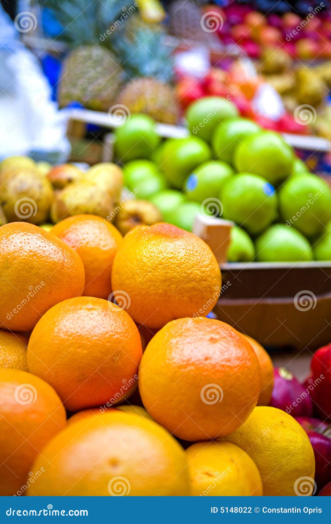 Fresh Oranges stock photo. Image of store, colours, fruit - 5148022