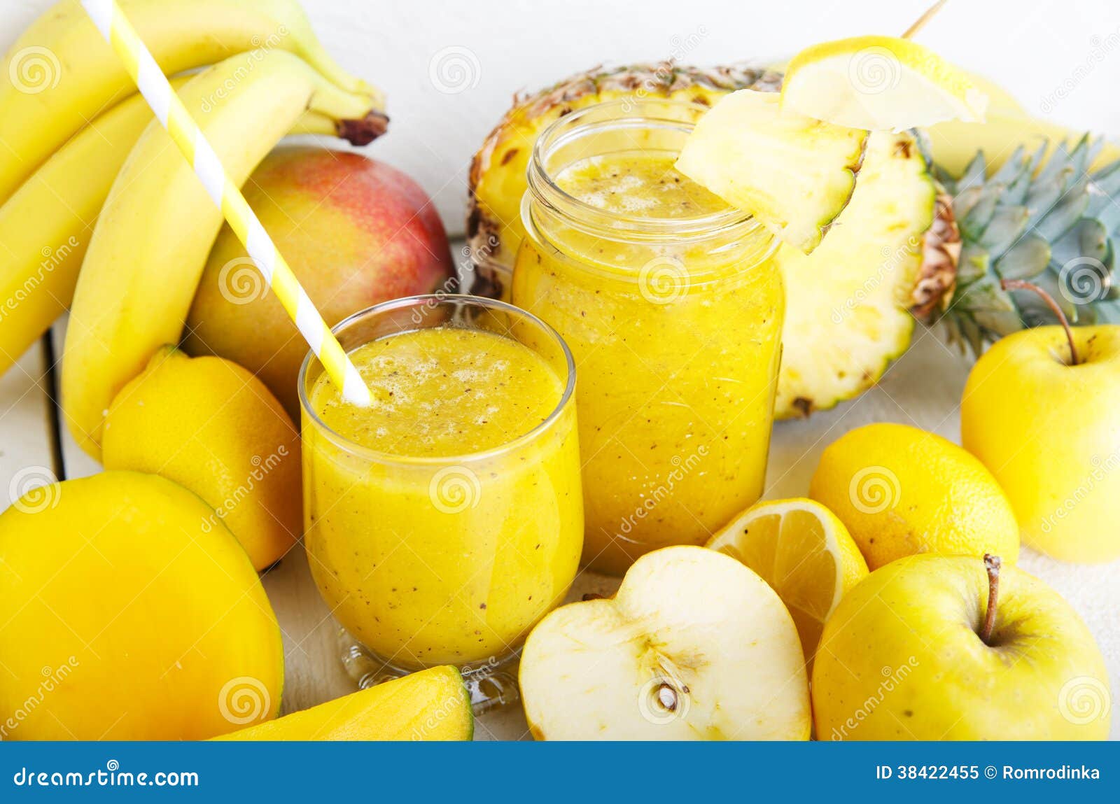 Fresh Organic Yellow Smoothie Stock Image - Image of leaf, lime: 38422455