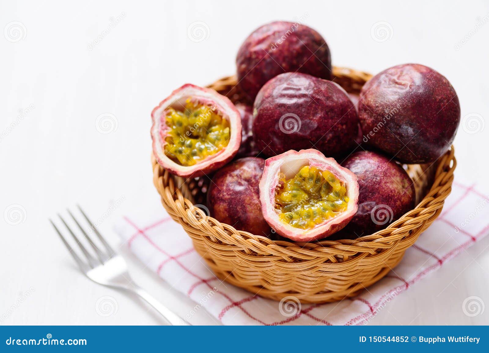 Fresh Passion Fruit in a Basket, Tropical Fruit Stock Photo - Image of ...