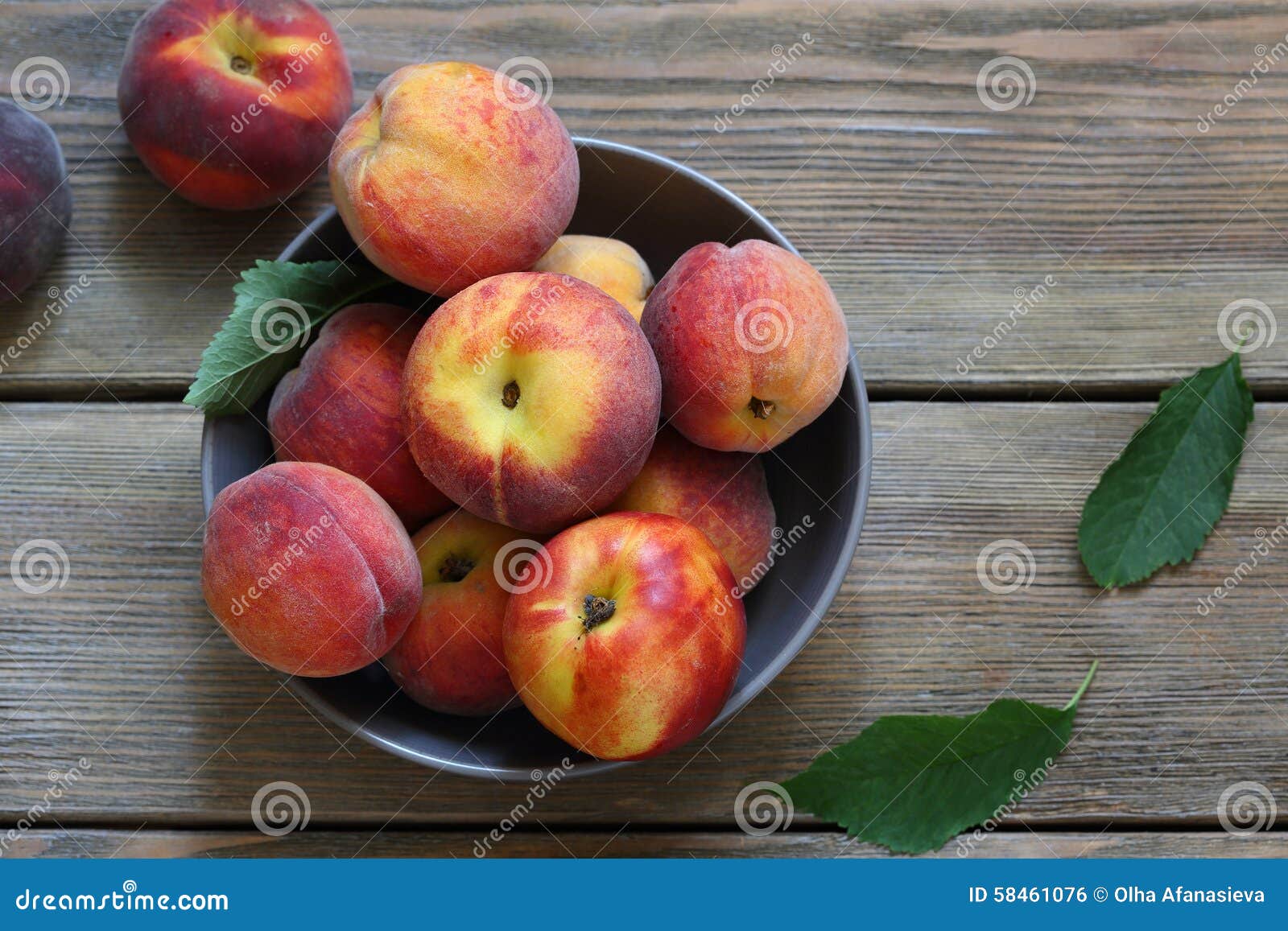 Fresh Peaches in Bowl on Boards Stock Photo - Image of sweet, organic ...