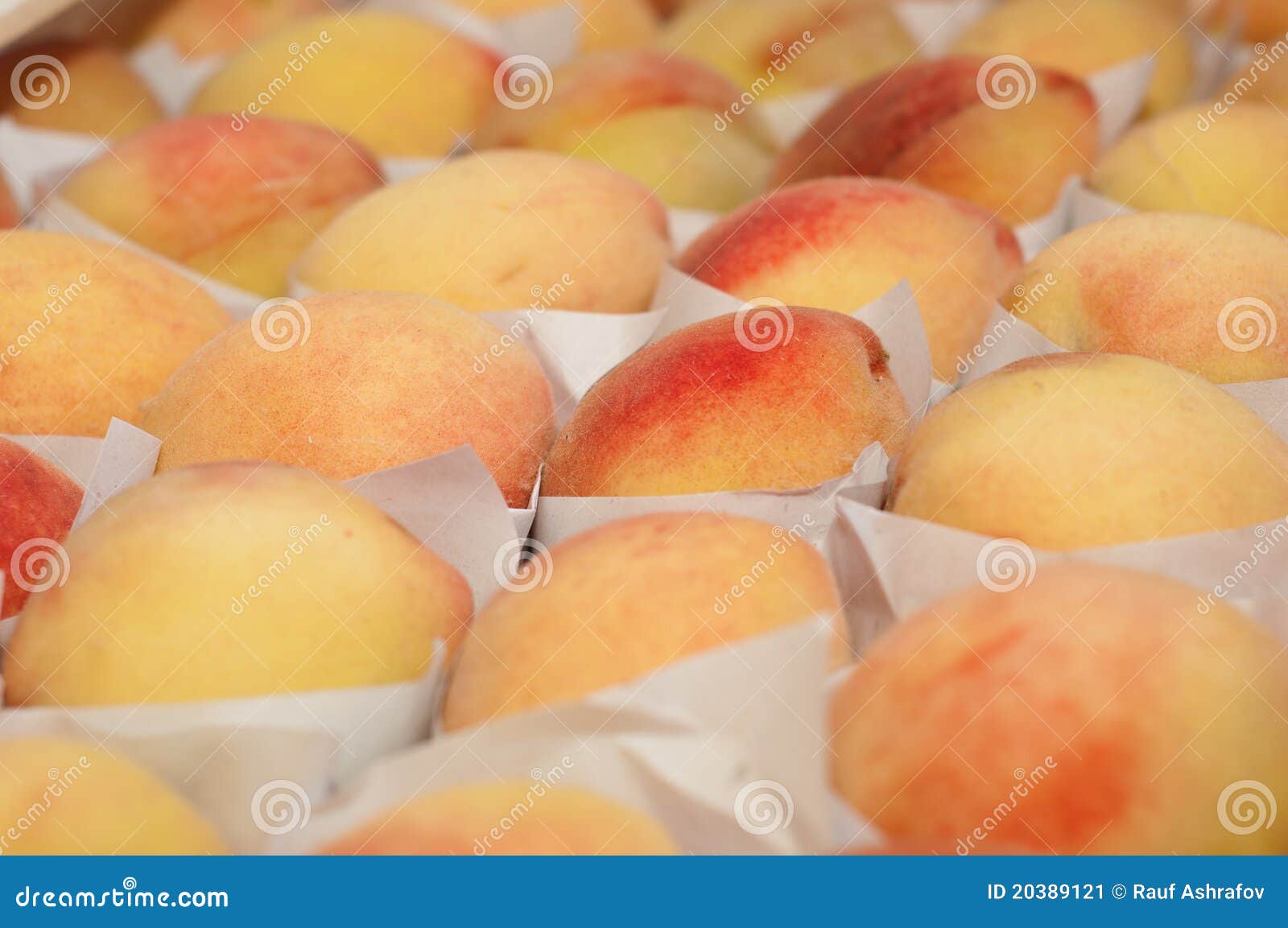 Fresh peaches in a box stock image. Image of taste, food - 20389121